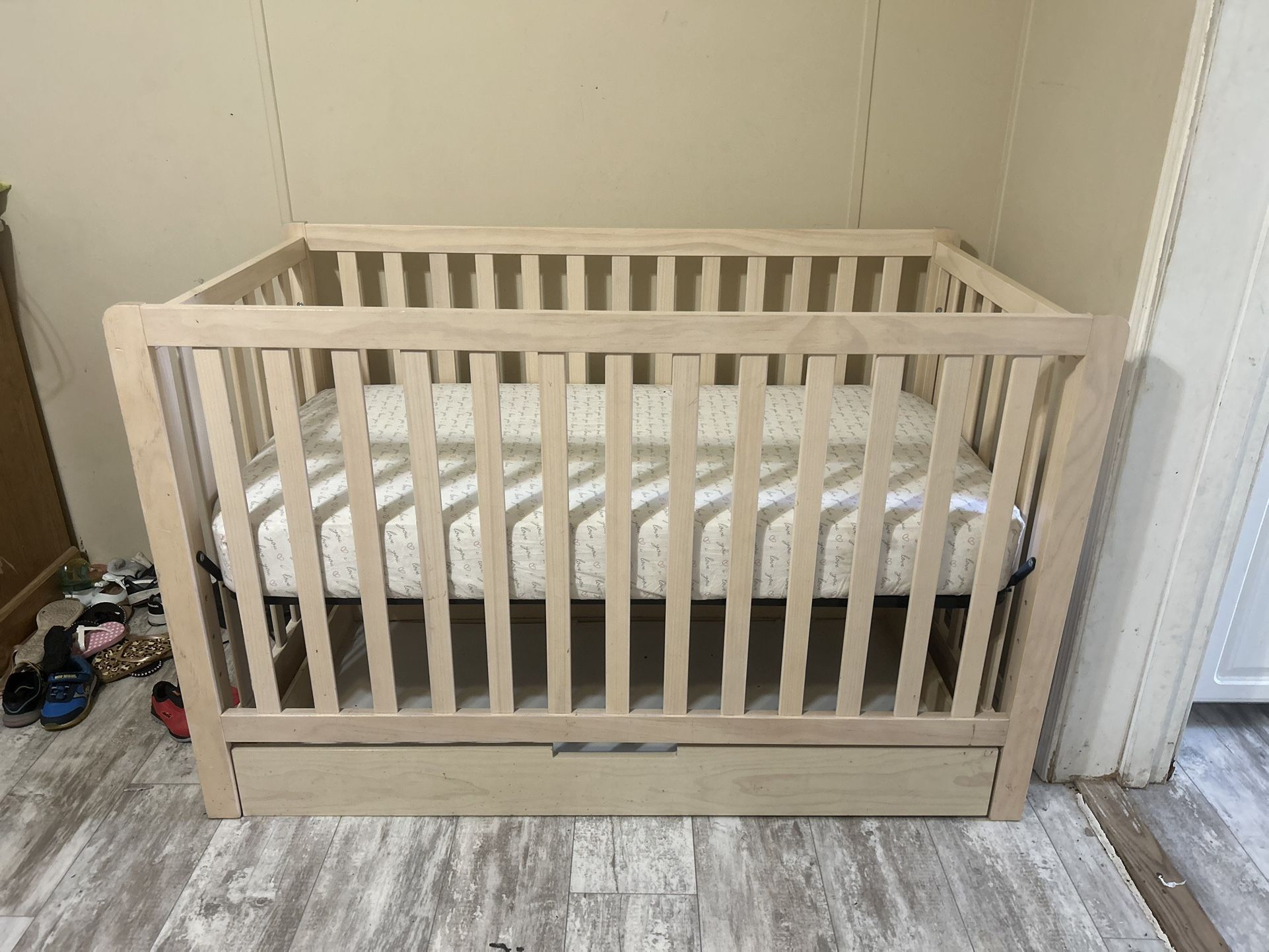 Carters By DaVinci Crib Set for Sale in Davenport, FL - OfferUp