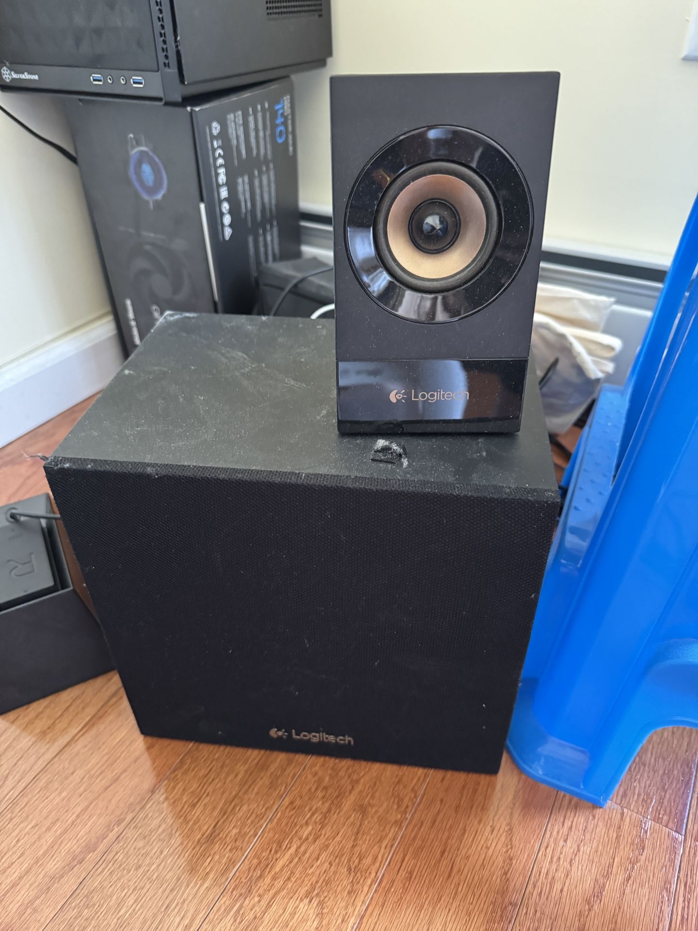 Logitech Z533 Speaker for Sale in Queens, NY - OfferUp