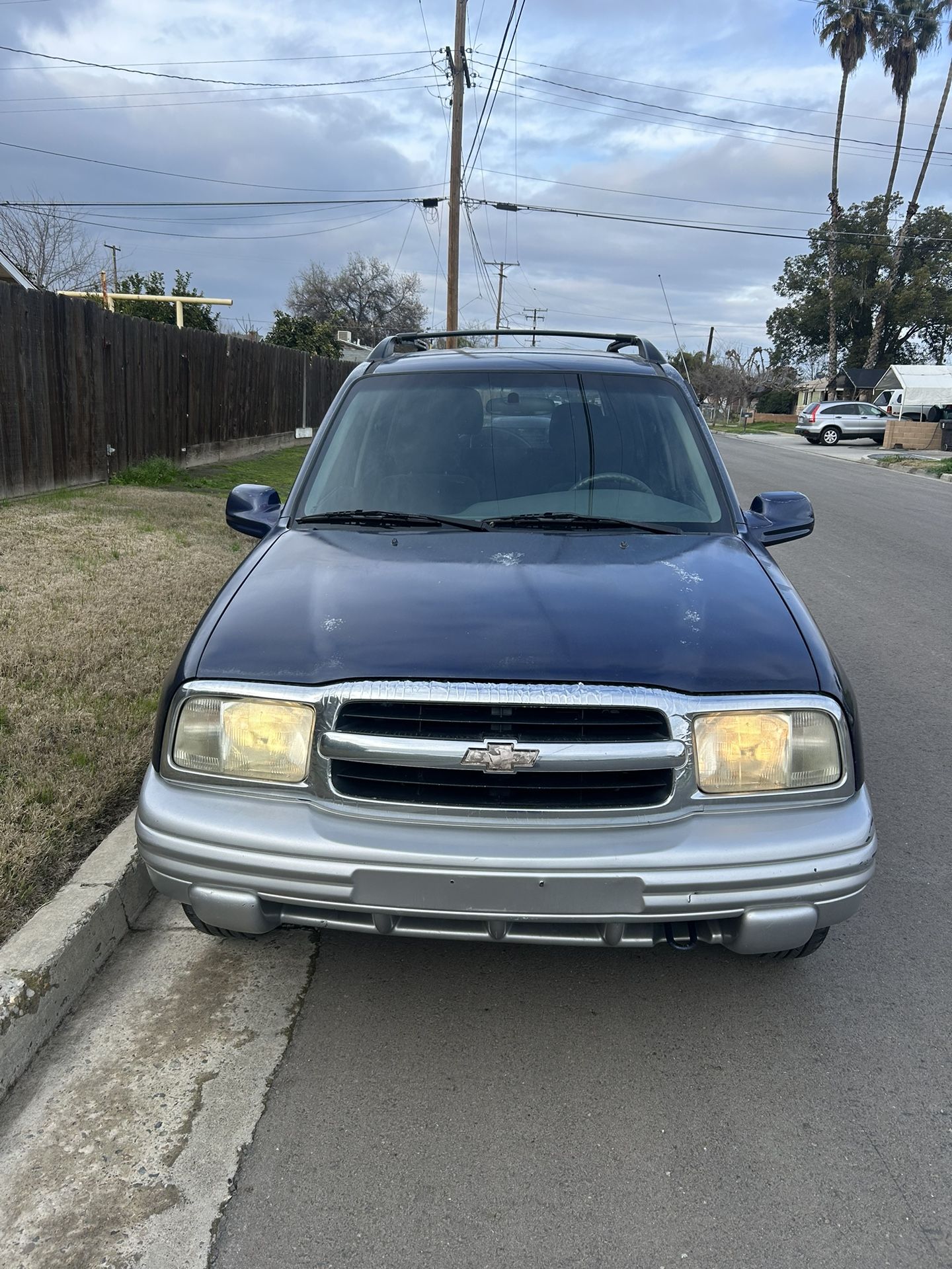 2001 Chevrolet Tracker for Sale in Tulare, CA - OfferUp