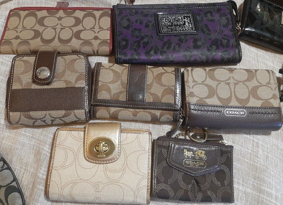 Designer Wallets- LET'S MAKE A DEAL!! for Sale in Chesterfield, VA ...
