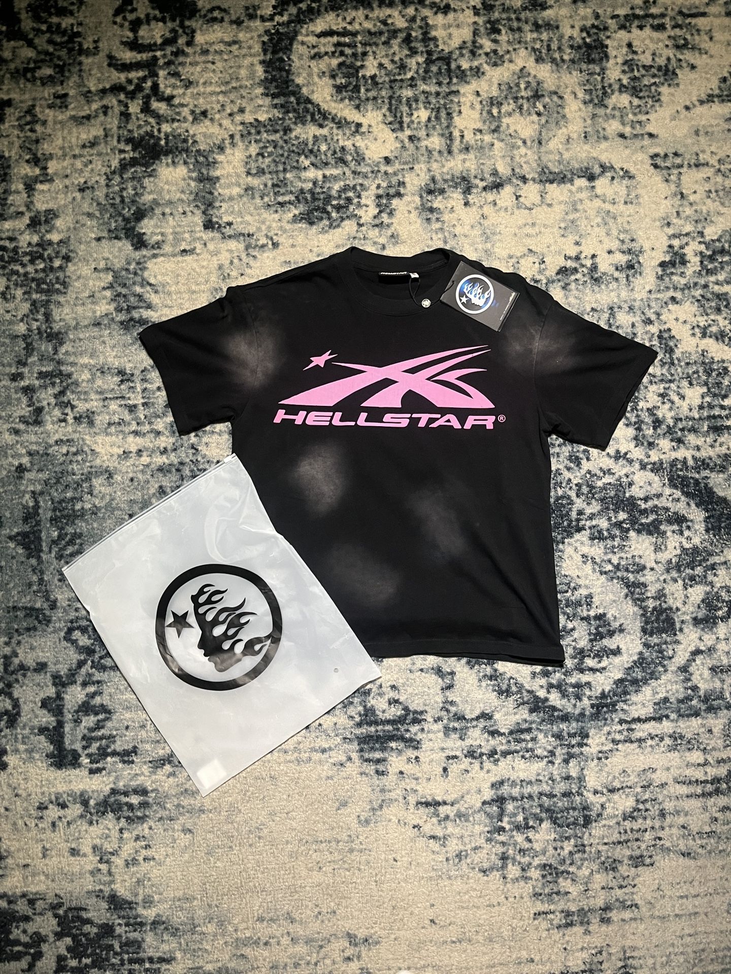 Hellstar Black & Pink Shirt for Sale in Las Vegas, NV - OfferUp