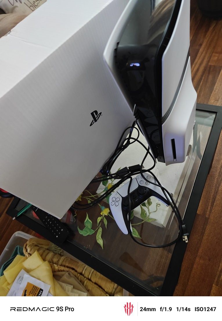 Disk Edition PlayStation 5 Pro LN PS5 Trade Regular Ps5 Xbox Series X ...
