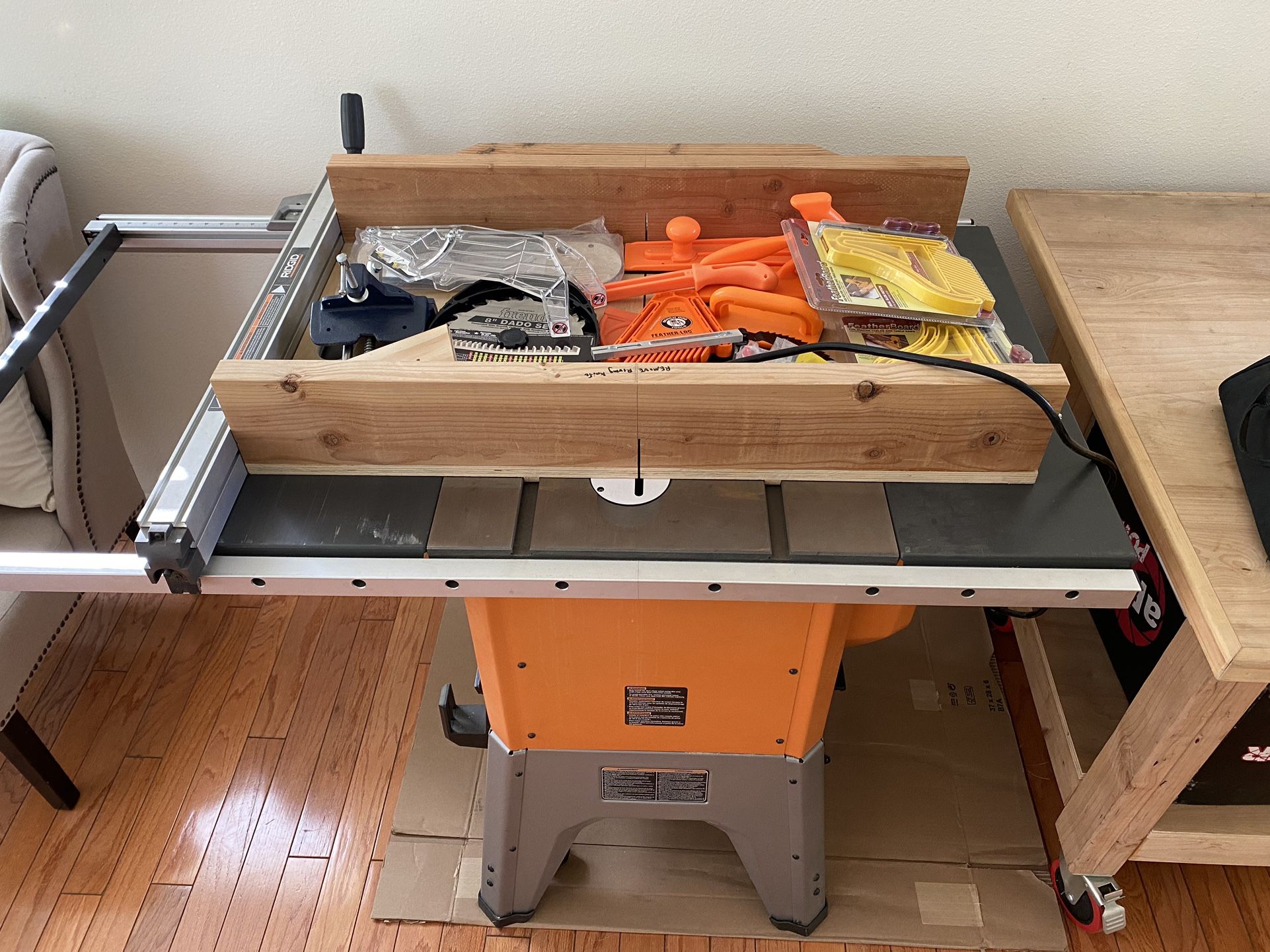 Ridgid R4512 Table Saw for Sale in Orange, CA - OfferUp