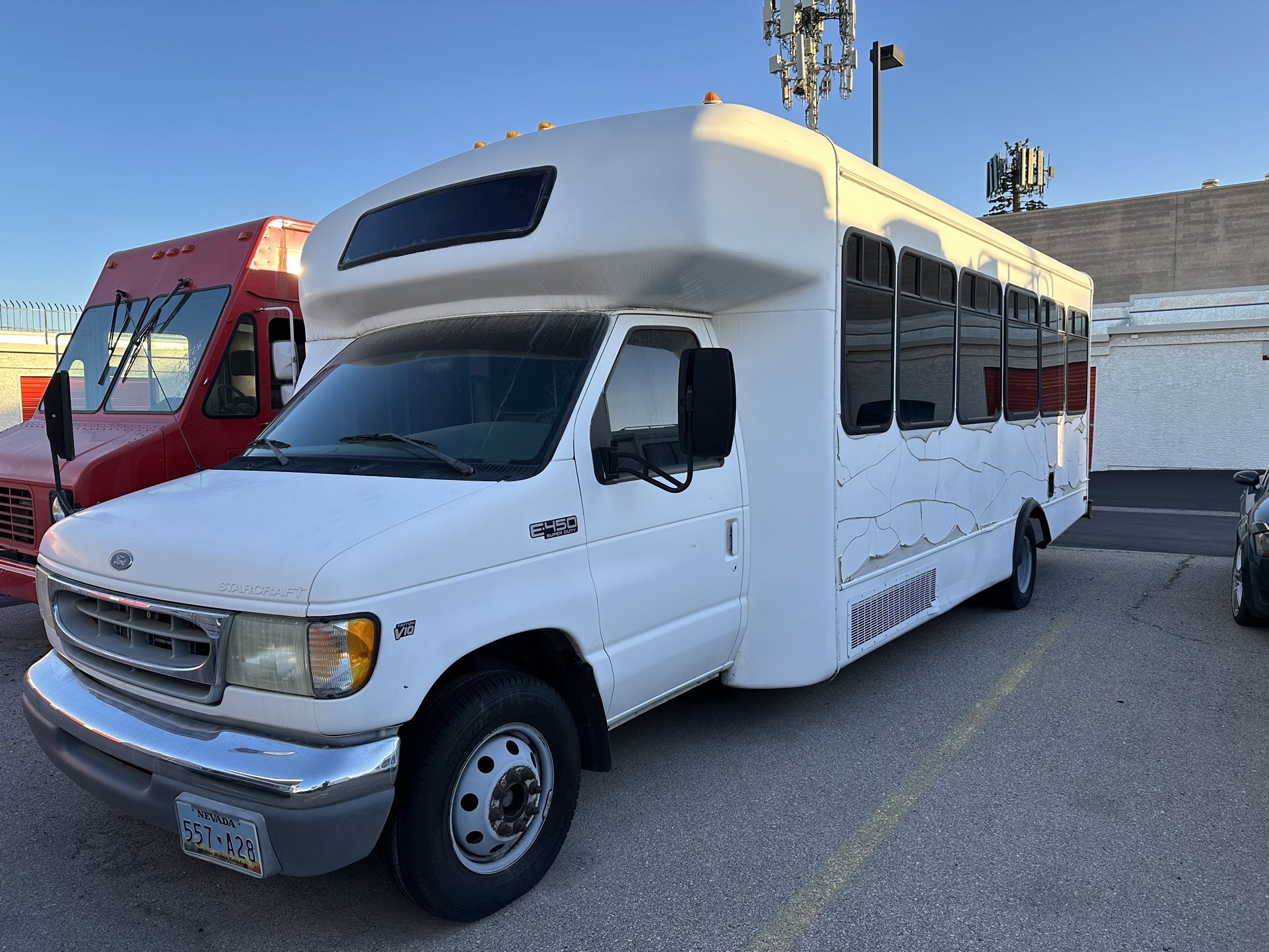 2002 Ford E-450 for Sale in Las Vegas, NV - OfferUp