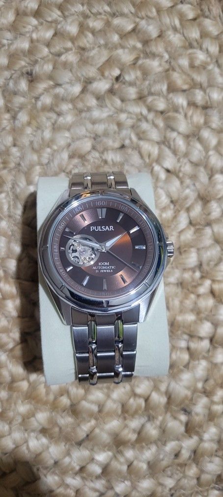 Pulsar Automatic Watch for Sale in Miami, FL - OfferUp