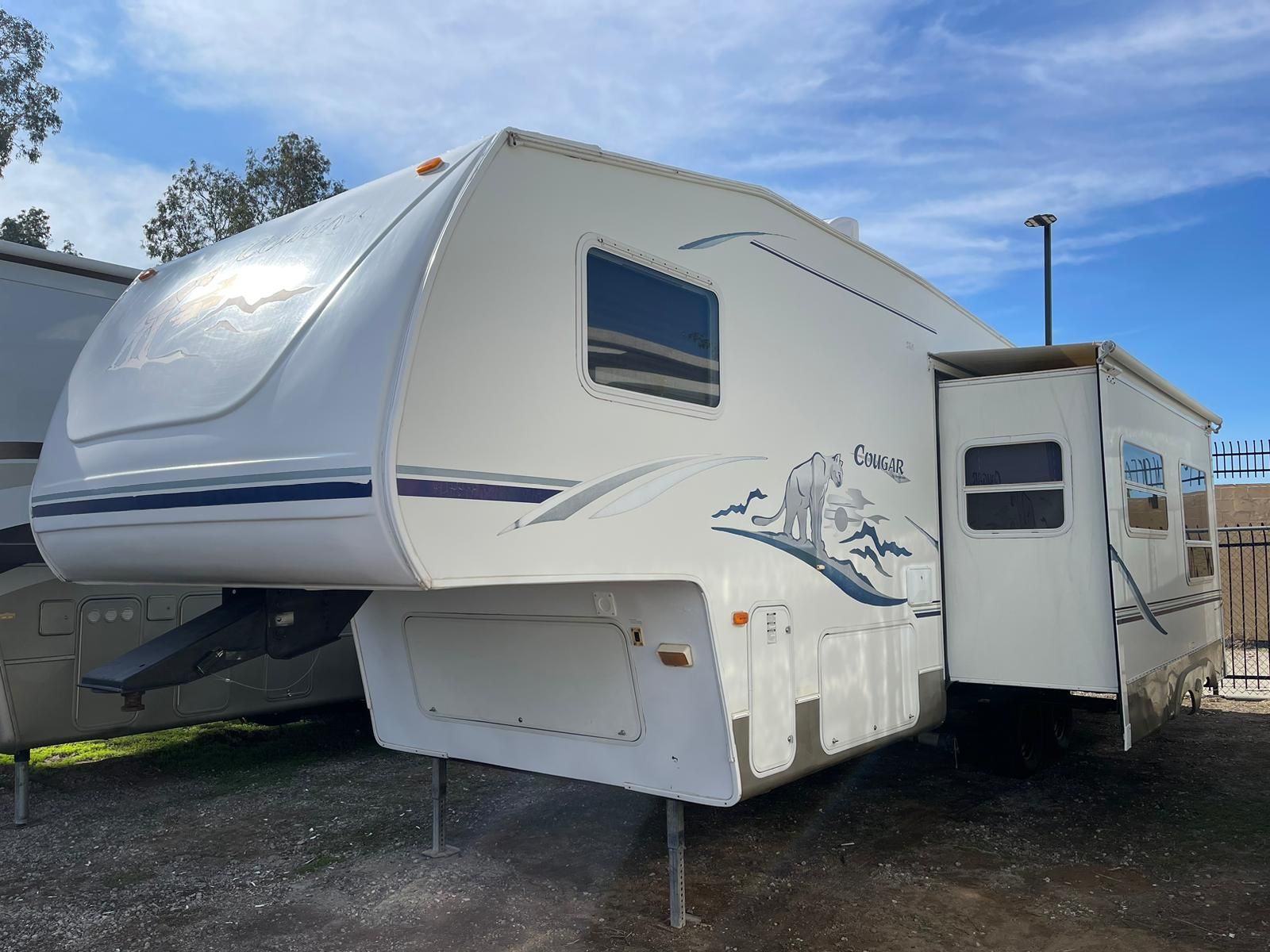 2004 Keystone Cougar Travel Trailer, Fifth Wheel, RV for Sale in Rialto ...