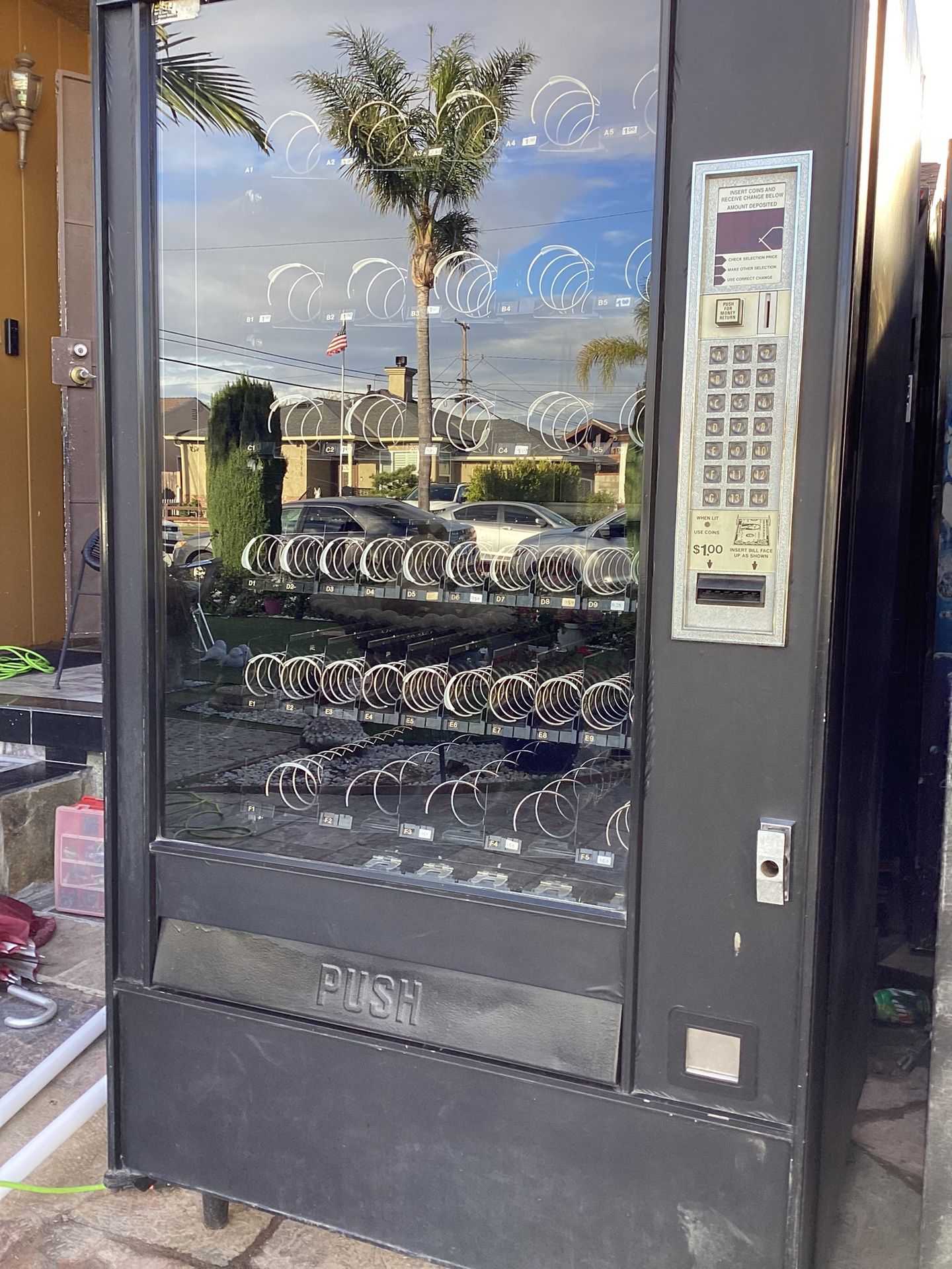 AP7600 Snack Shop, Vending Machine for Sale in Gardena, CA - OfferUp