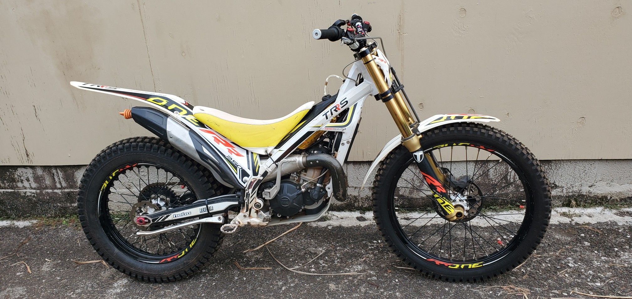2018 TRS One RR 250 Trials Dirt Bike for Sale in Haleiwa, HI - OfferUp