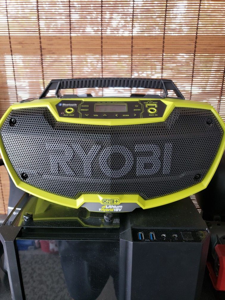 Ryobi Bluetooth Radio for Sale in Garden Grove, CA - OfferUp