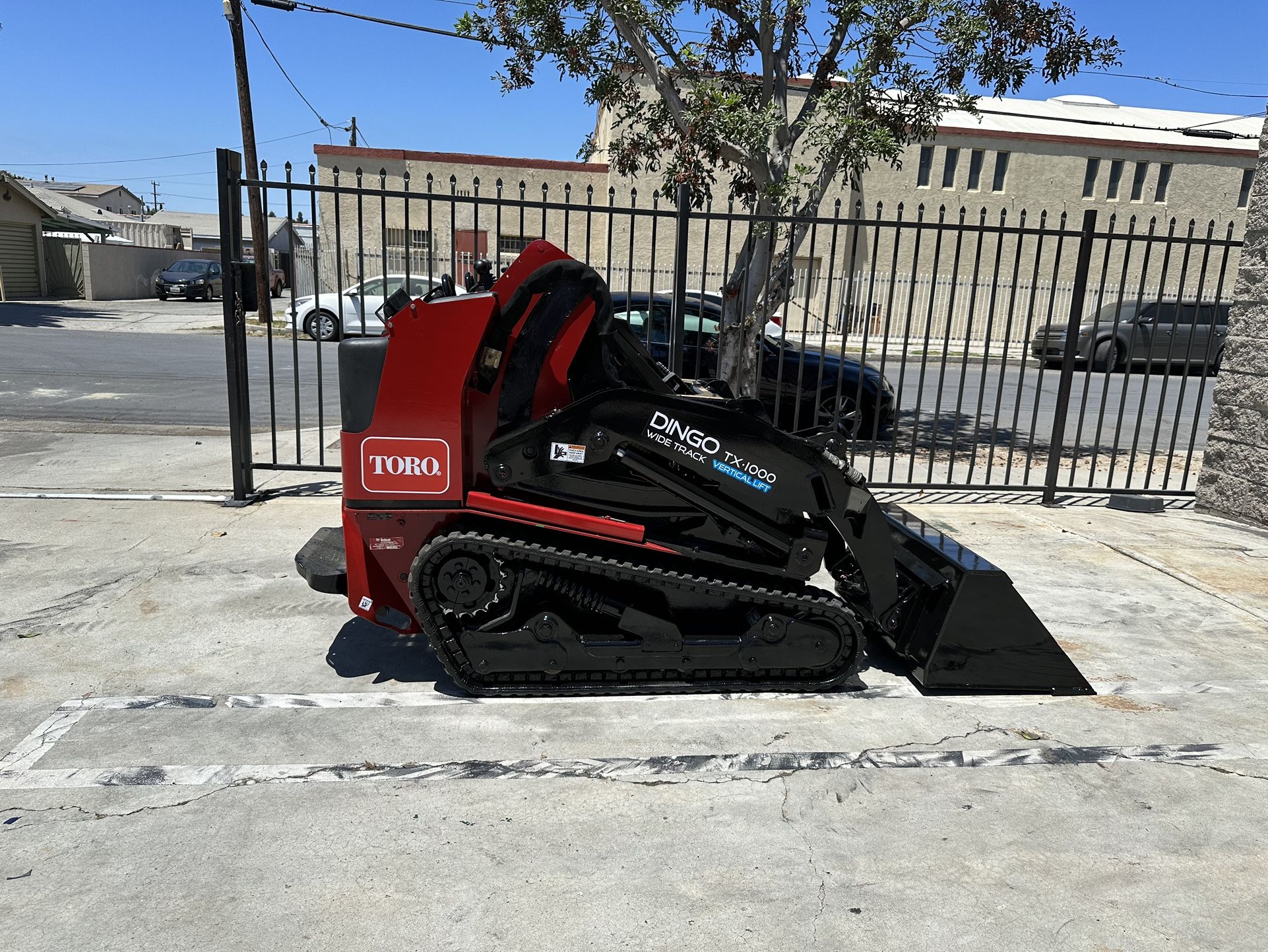 2017 Toro DINGO TX-1000 for Sale in Wilmington, CA - OfferUp