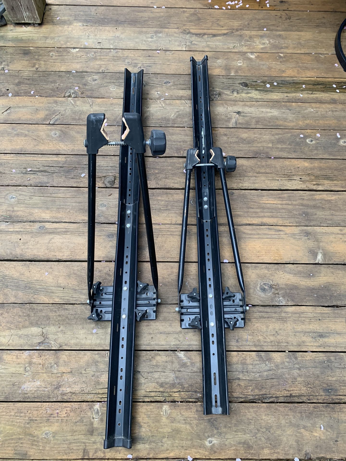 Two Rage Powersports Apex Upright locking roof rack bicycle carrier. 54 ...