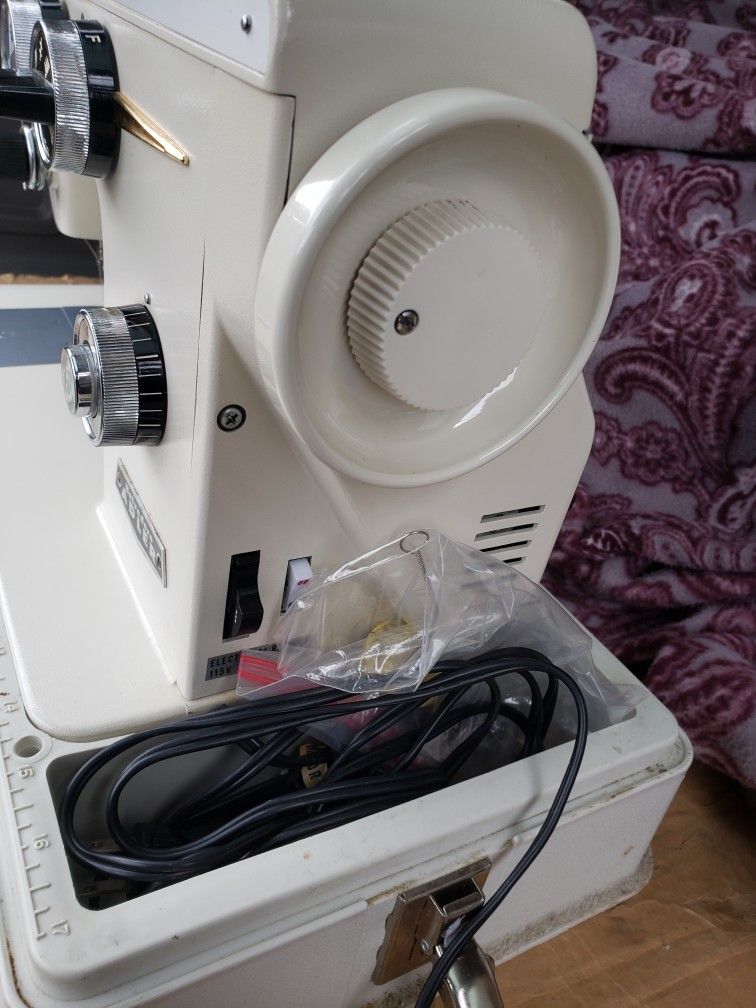 VINTAGE 60S- 70'S, BELVEDERE ELDER, RARE -SEWING MACHINE " HEAVY DUTY ...