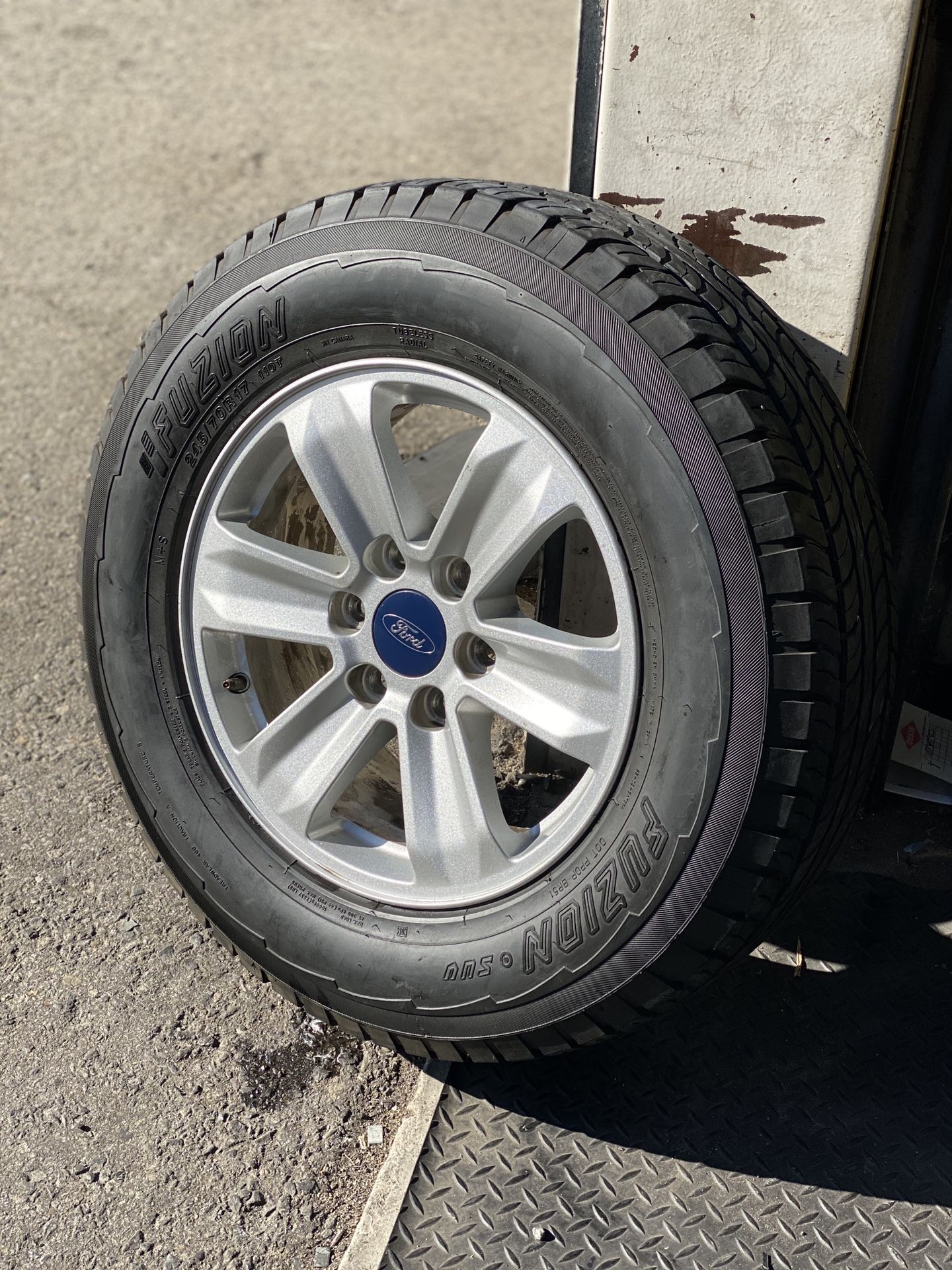 17 Inch Stock Ford 6 Lug Wheels $550$ for Sale in San Marcos, CA - OfferUp