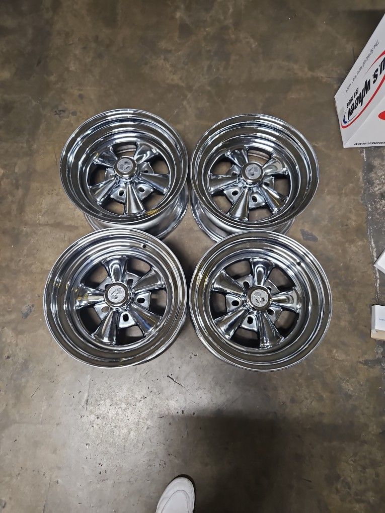 Us Wheel Chrome Supreme Wheel 15x8 Steel Rim 5x4.5/4.75/5 Multi Lug 4. ...