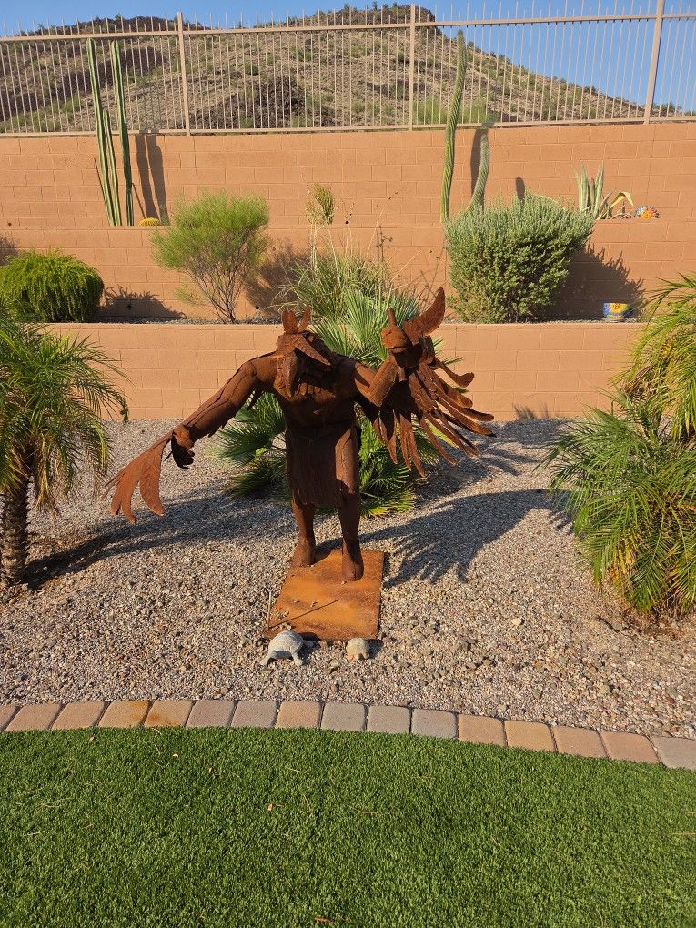 Large Metal Native American Sculpture for Sale in Phoenix, AZ - OfferUp