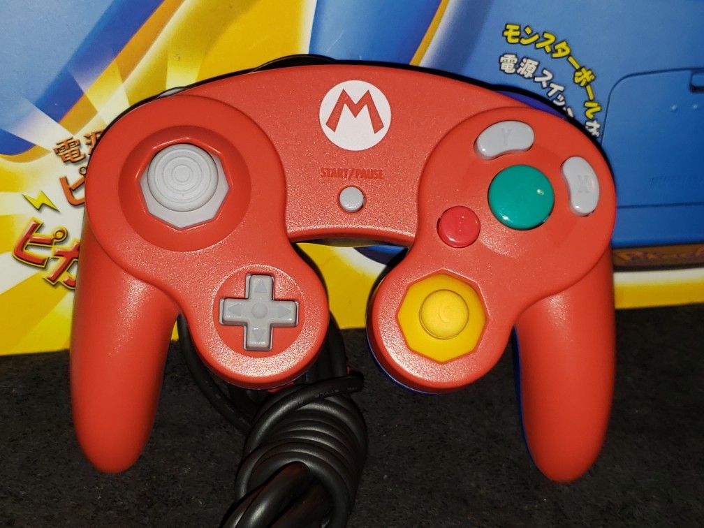 Club Nintendo Mario GameCube Controller - Like New for Sale in ...