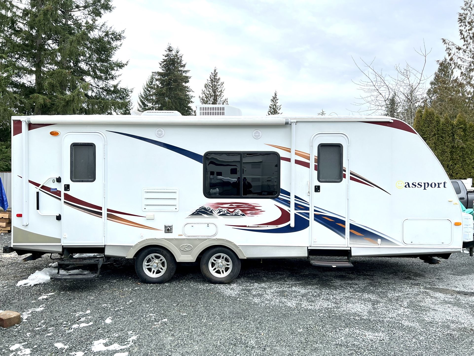 2011 Keystone Passport Ultra Lite Travel Trailer With Super Slide Out ...