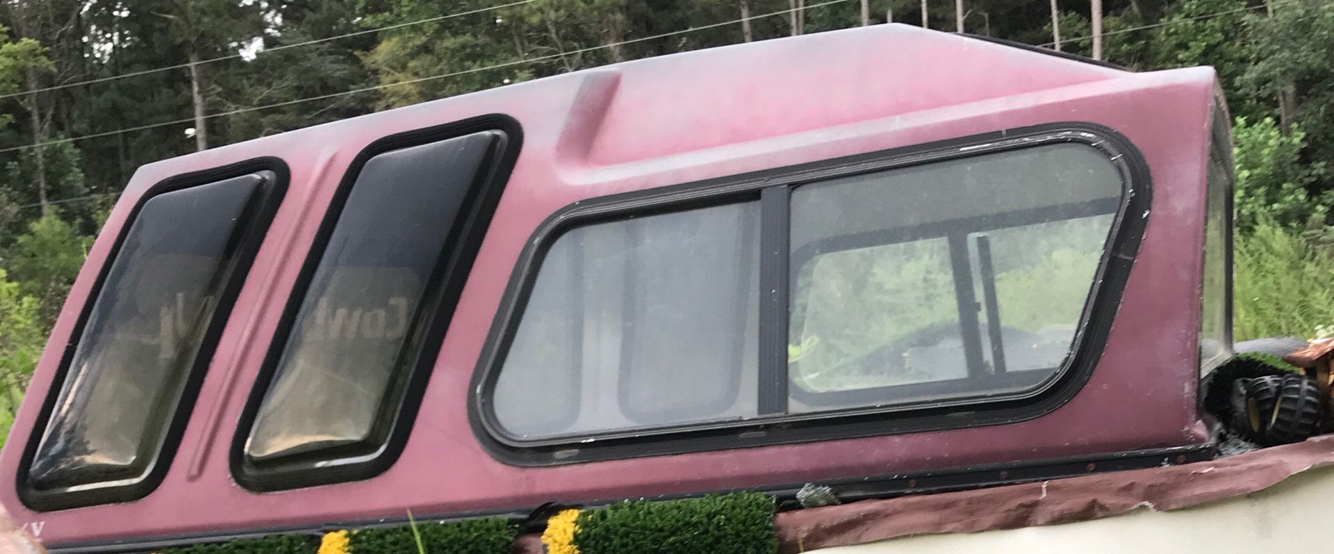 Truck over the top camper shell Mark V by Continental for Sale in ...