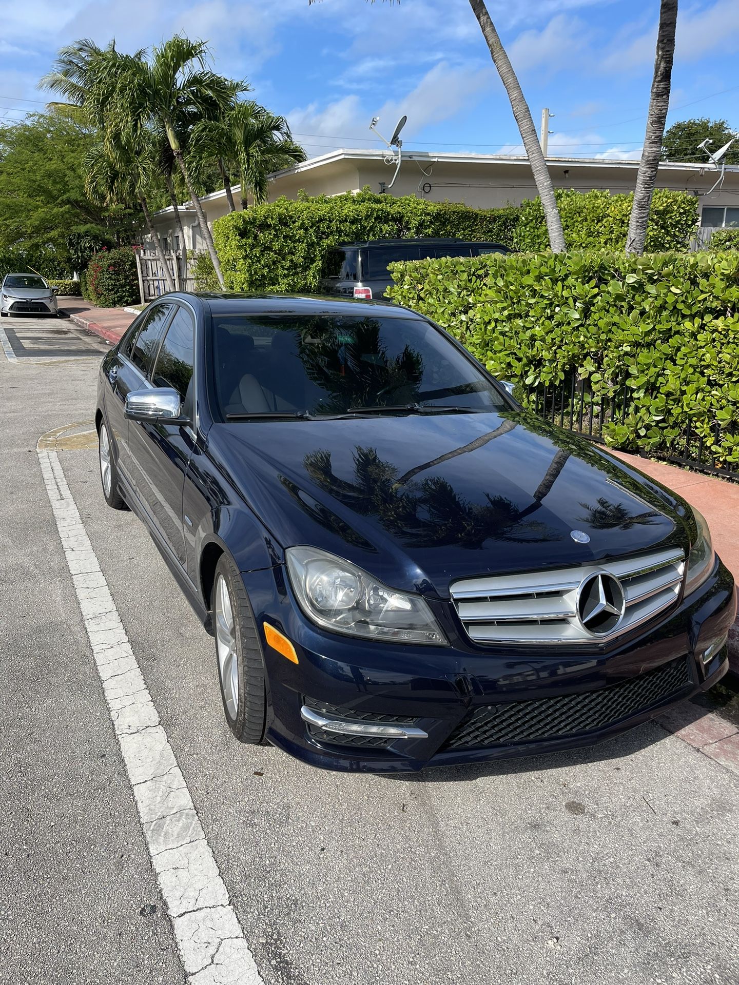 2012 Mercedes-Benz C-Class for Sale in Miami Beach, FL - OfferUp