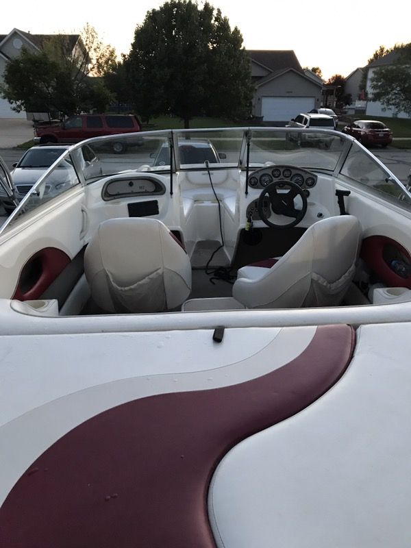 1997 Rinker 182 Captiva $4,800.00 for Sale in Channahon, IL - OfferUp