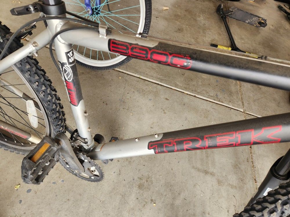 Trek 3900 Mountain Bike for Sale in Fontana, CA - OfferUp