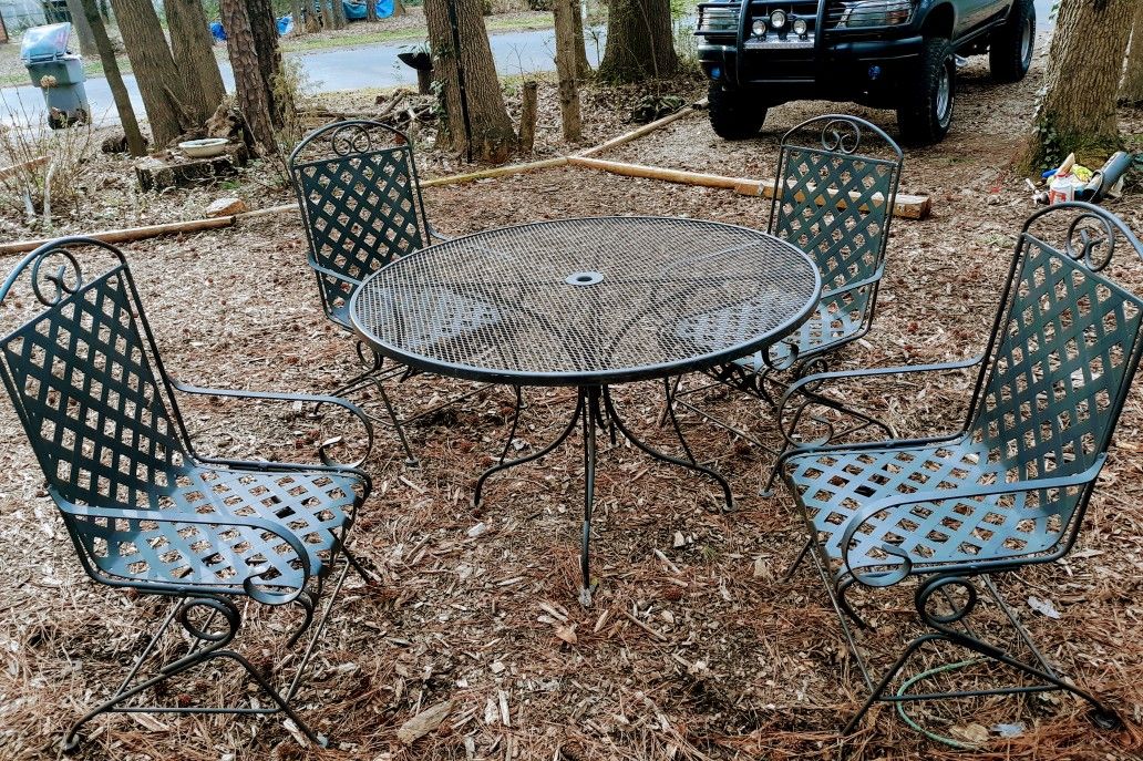 Wrought iron patio set with high back spring coil Rocker chairs for ...
