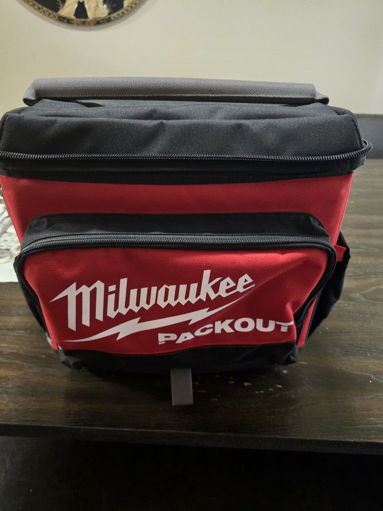 Large Milwaukee packout lunch box for Sale in San Diego, CA - OfferUp