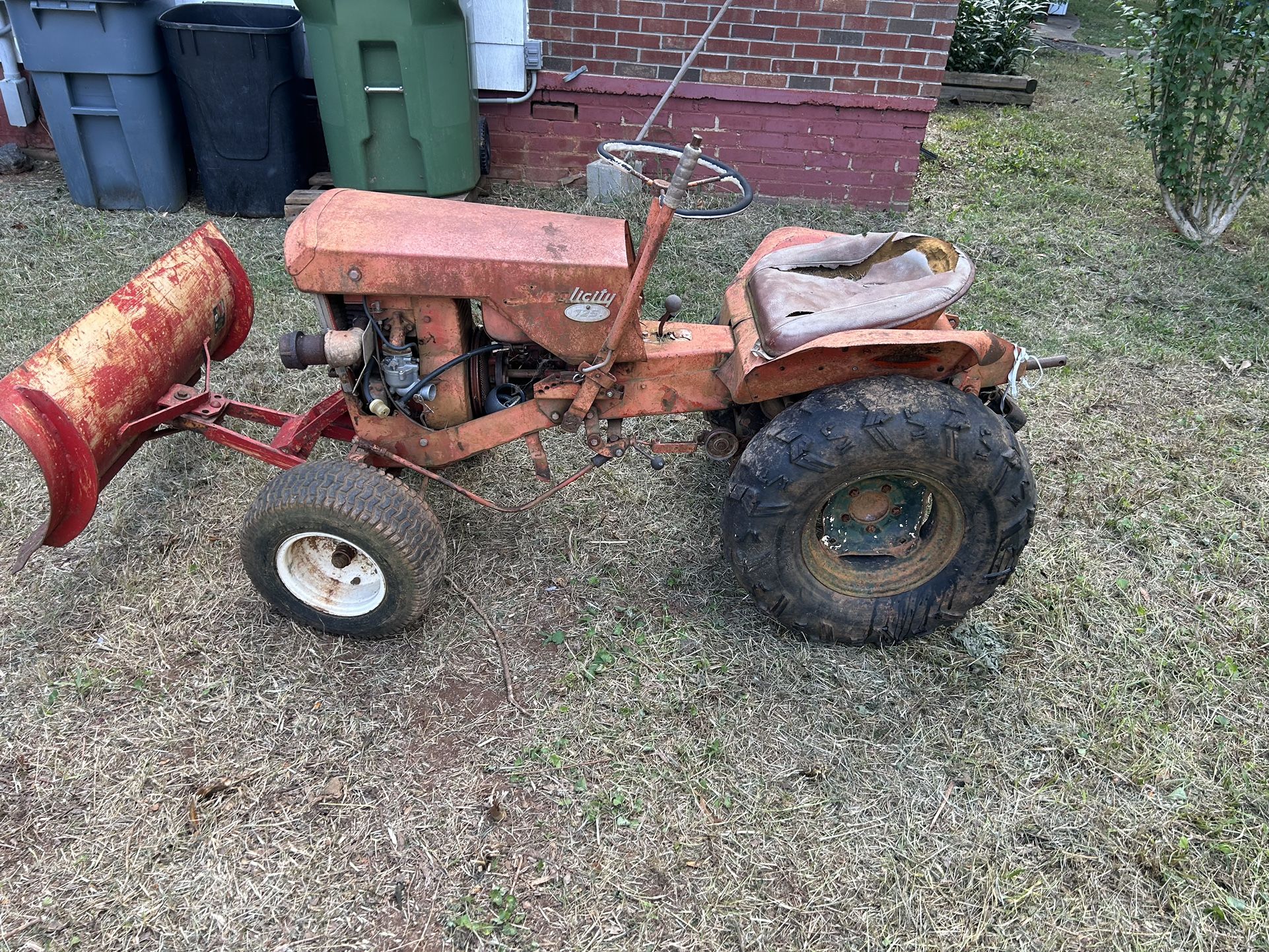 1962 simplicity 725 tractor OBO for Sale in Cramerton, NC - OfferUp