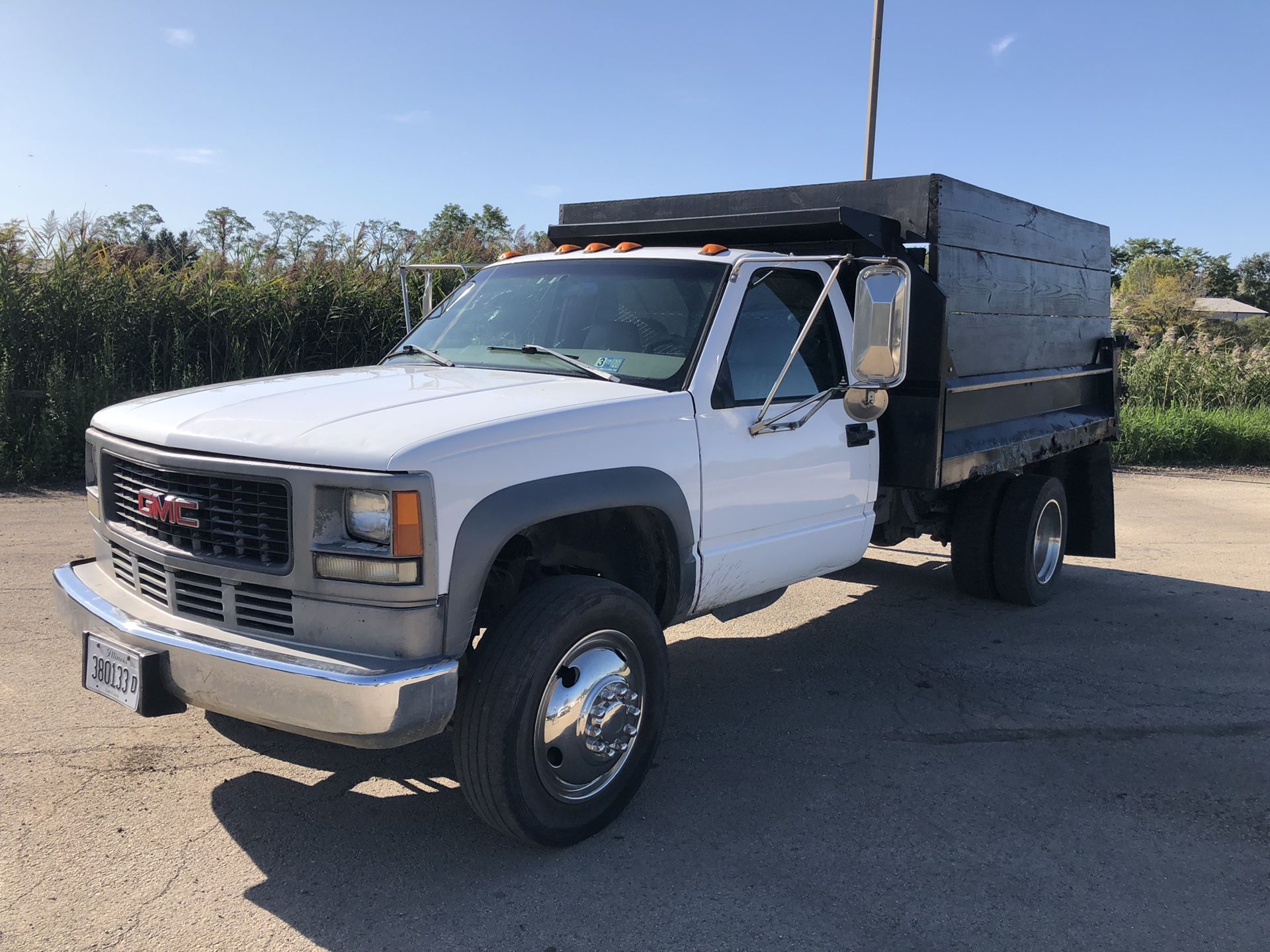 GMC C3500 HD Dump Truck for Sale in Bolingbrook, IL - OfferUp