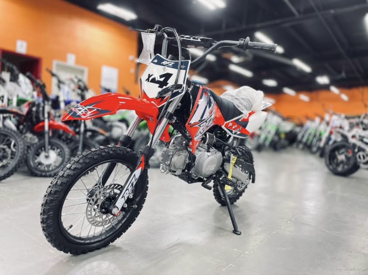 Limited Time Black Friday Deals On Apollo DB X4 125cc Semi Automatic Dirt Bike for Sale in Grand ...