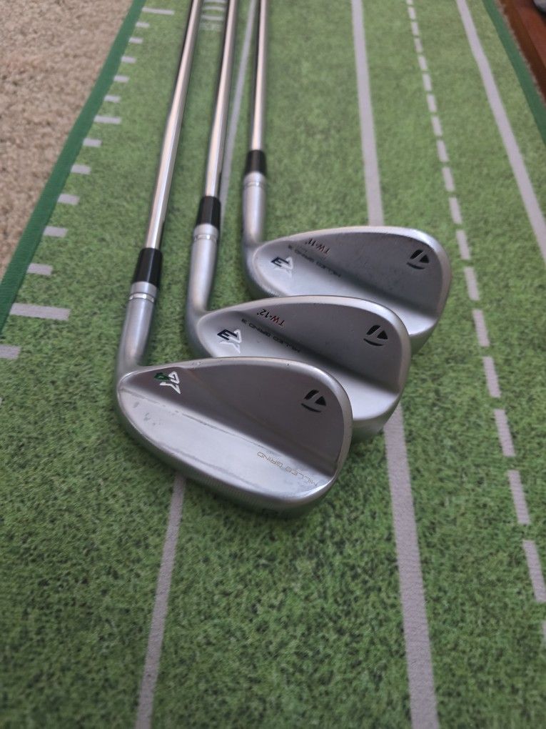 Taylormade TIGER WOODS wedges for Sale in Long Beach, California - OfferUp