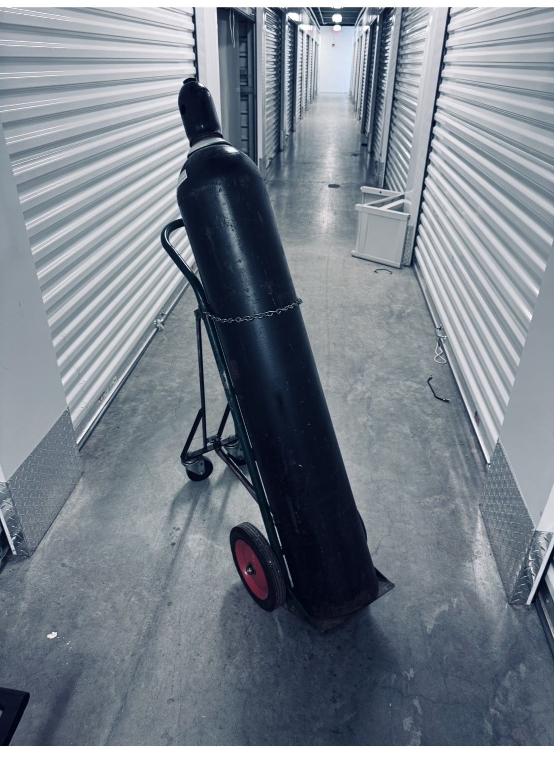Nitrogen Tank With Cart for Sale in Miramar, FL - OfferUp