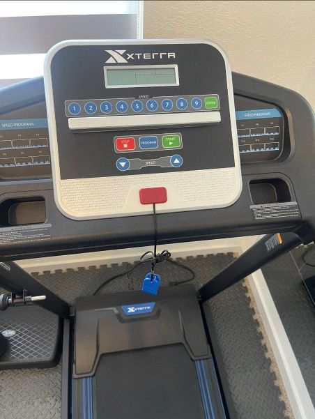 Workout Treadmill For Sale With Workout Bench for Sale in Miramar, FL ...