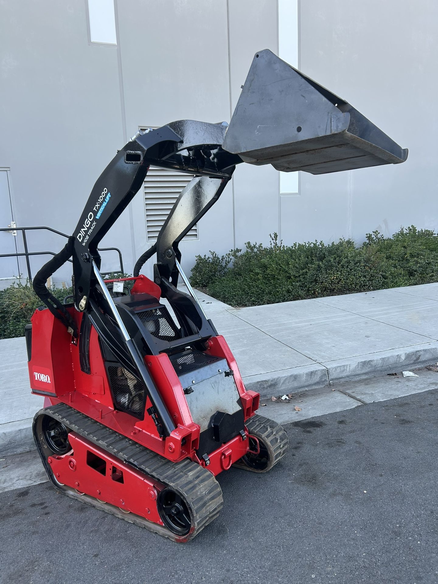 2018 Toro Dingo TX1000 for Sale in Los Angeles, CA - OfferUp