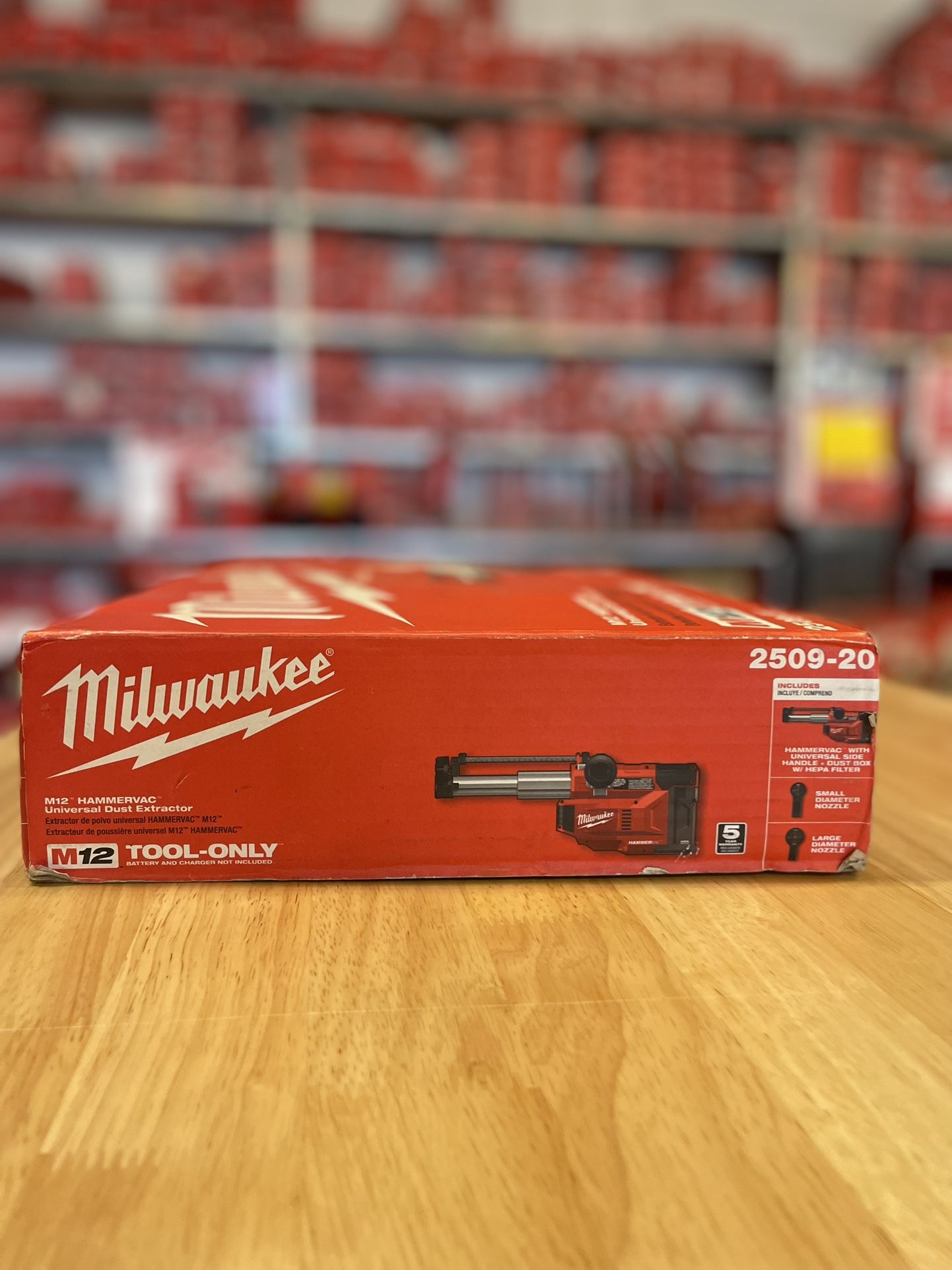M12 12-Volt Lithium-Ion Cordless HAMMERVAC Universal Dust Extractor ...