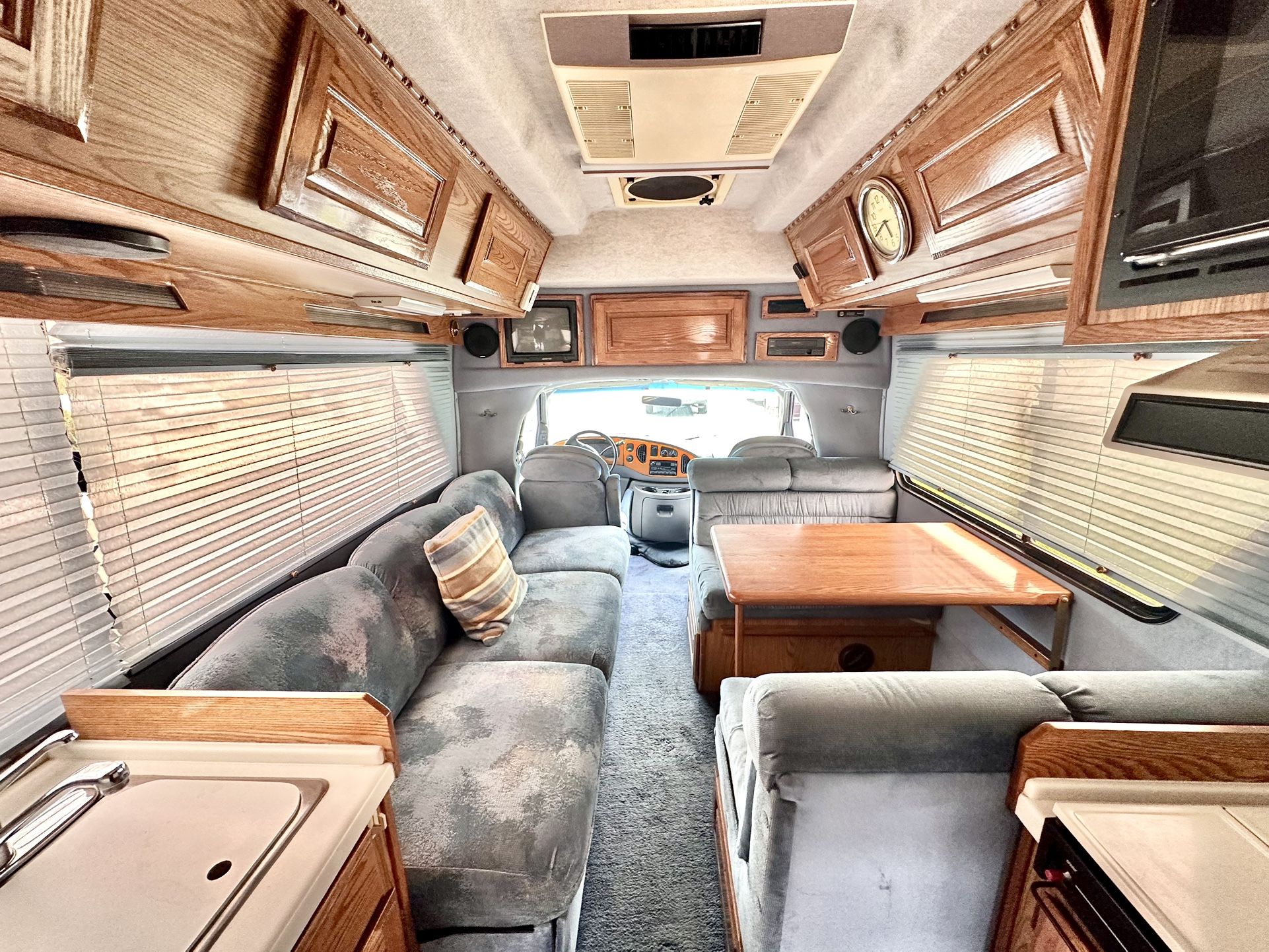 1999 Chinook Concourse for Sale in Moreno Valley, CA - OfferUp