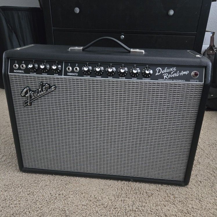 Fender '65 Deluxe Reverb Reissue 1x12 22w combo guitar amp for Sale in ...