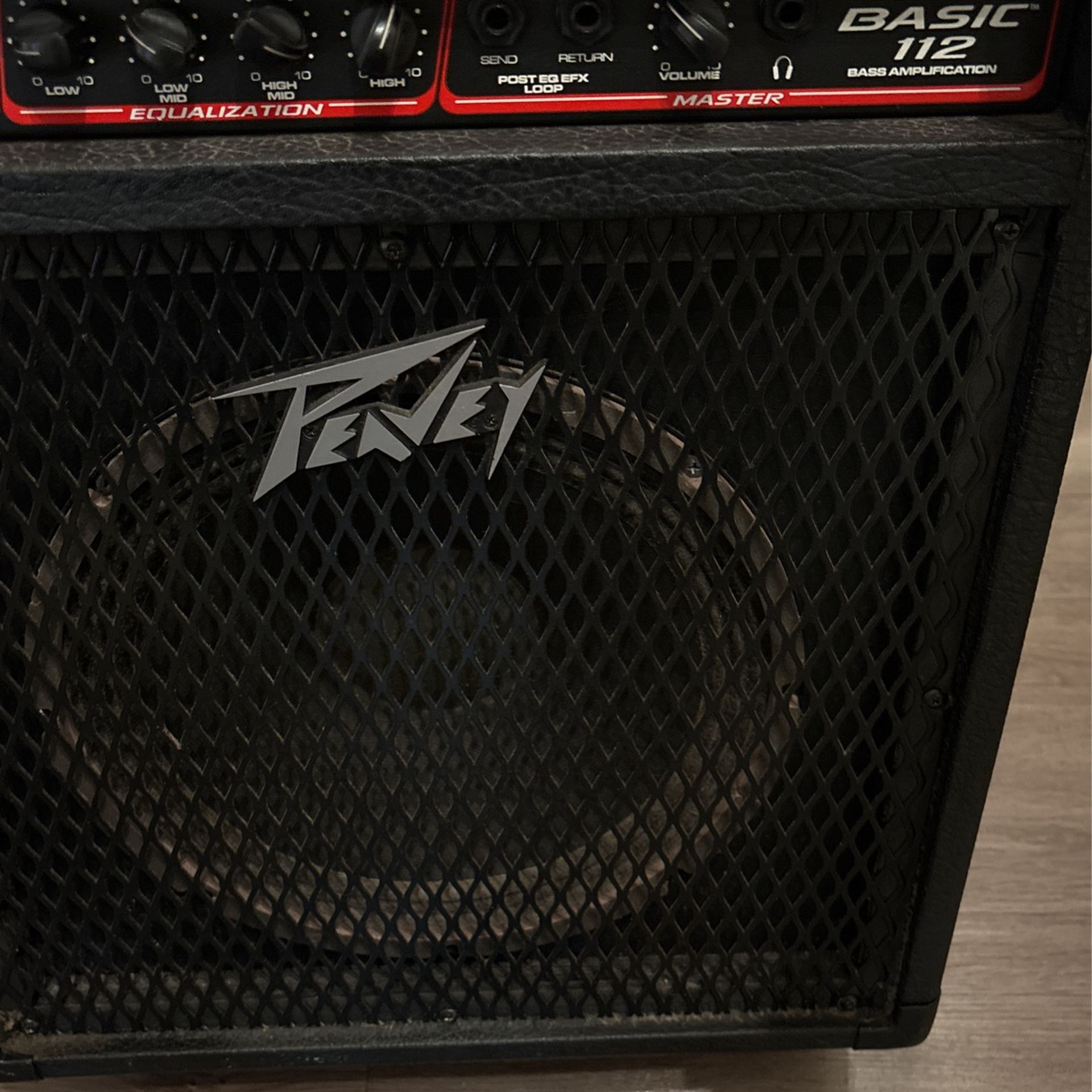 Peavy basic 112 Bass amp for Sale in San Antonio, TX - OfferUp