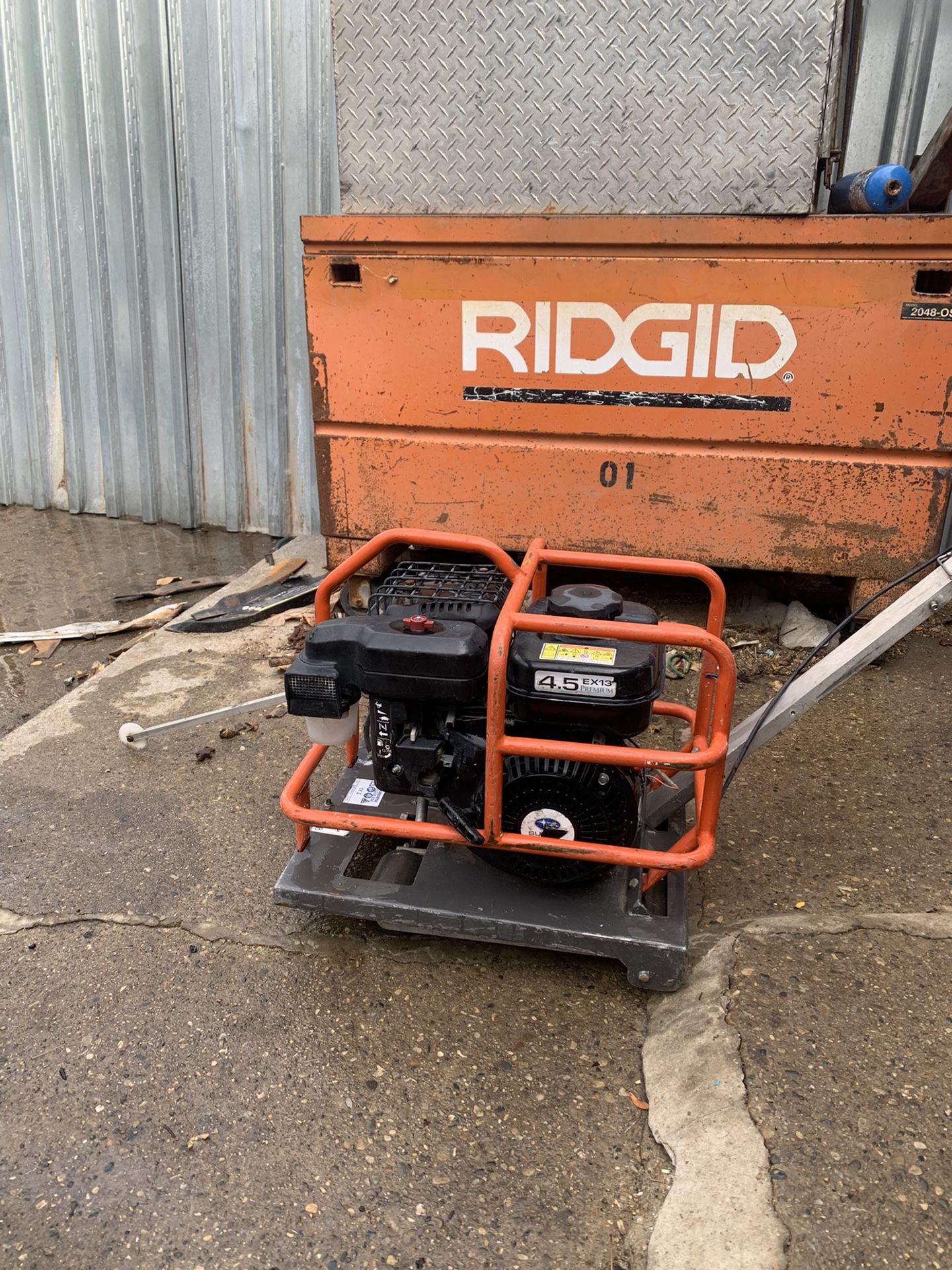 Soft Cut Concrete Saw Husqvarna CC150 for Sale in Detroit, MI - OfferUp