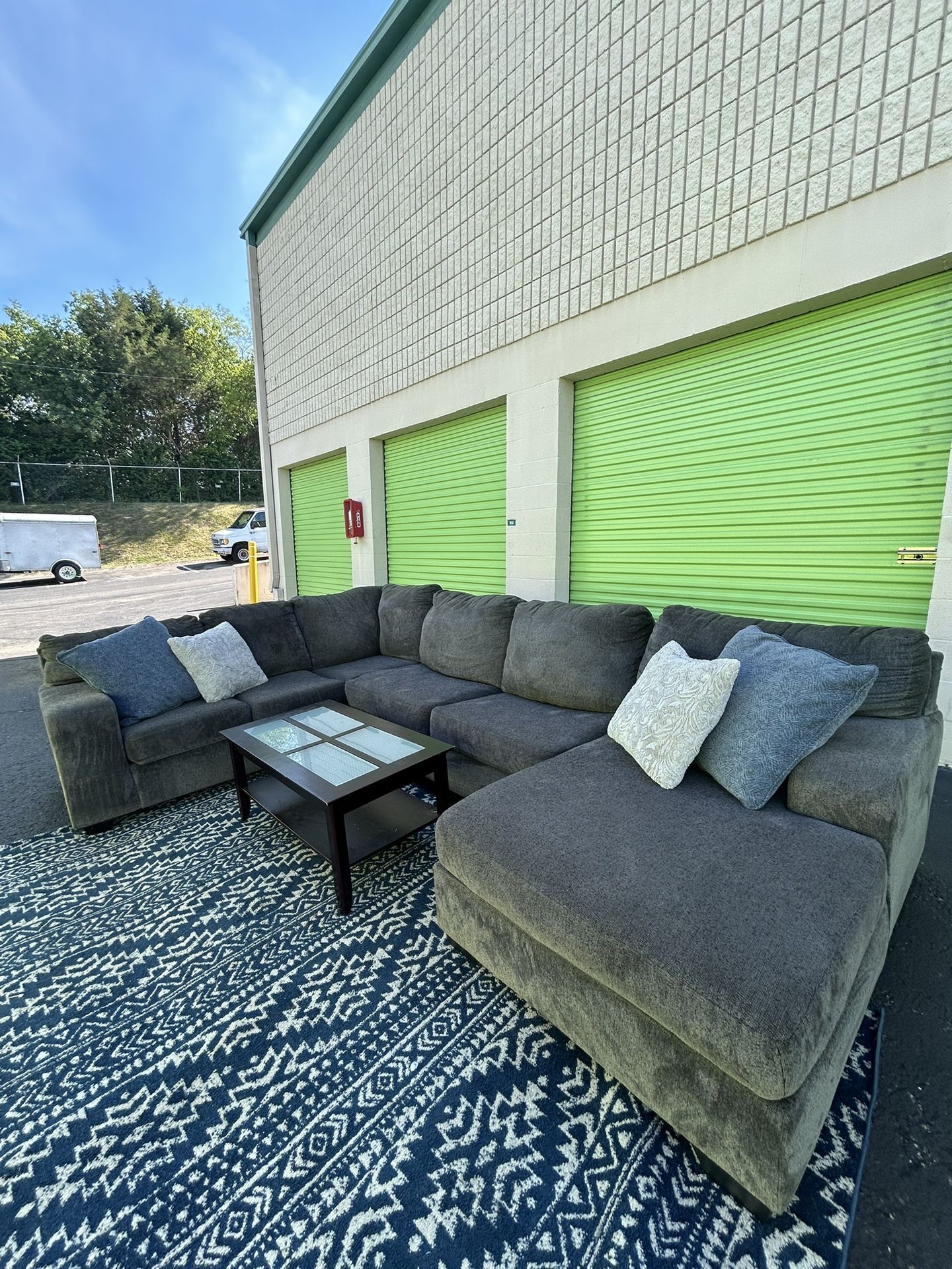 Dark Gray Ashley Sectional Delivery Availble for Sale in Nashville, TN ...