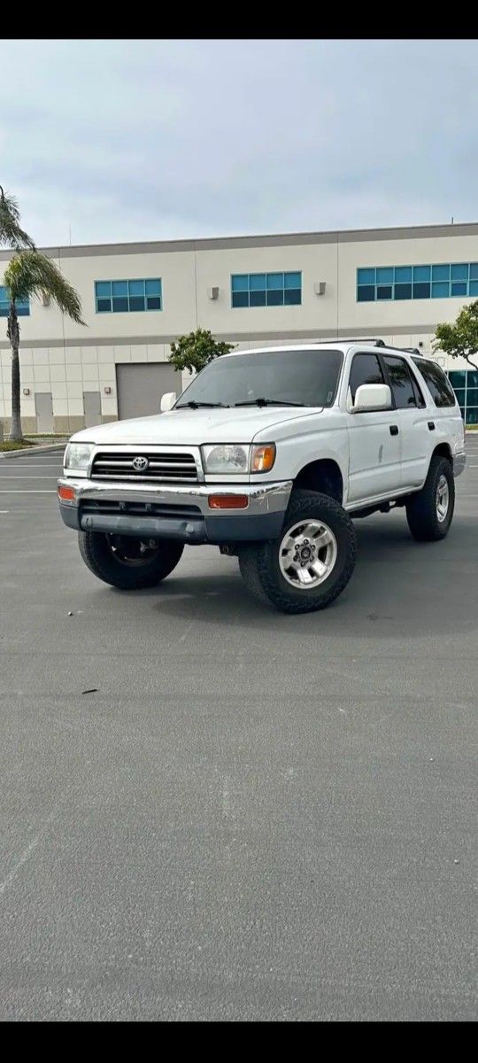 97 Toyota 4runner for Sale in City Of Industry, CA - OfferUp