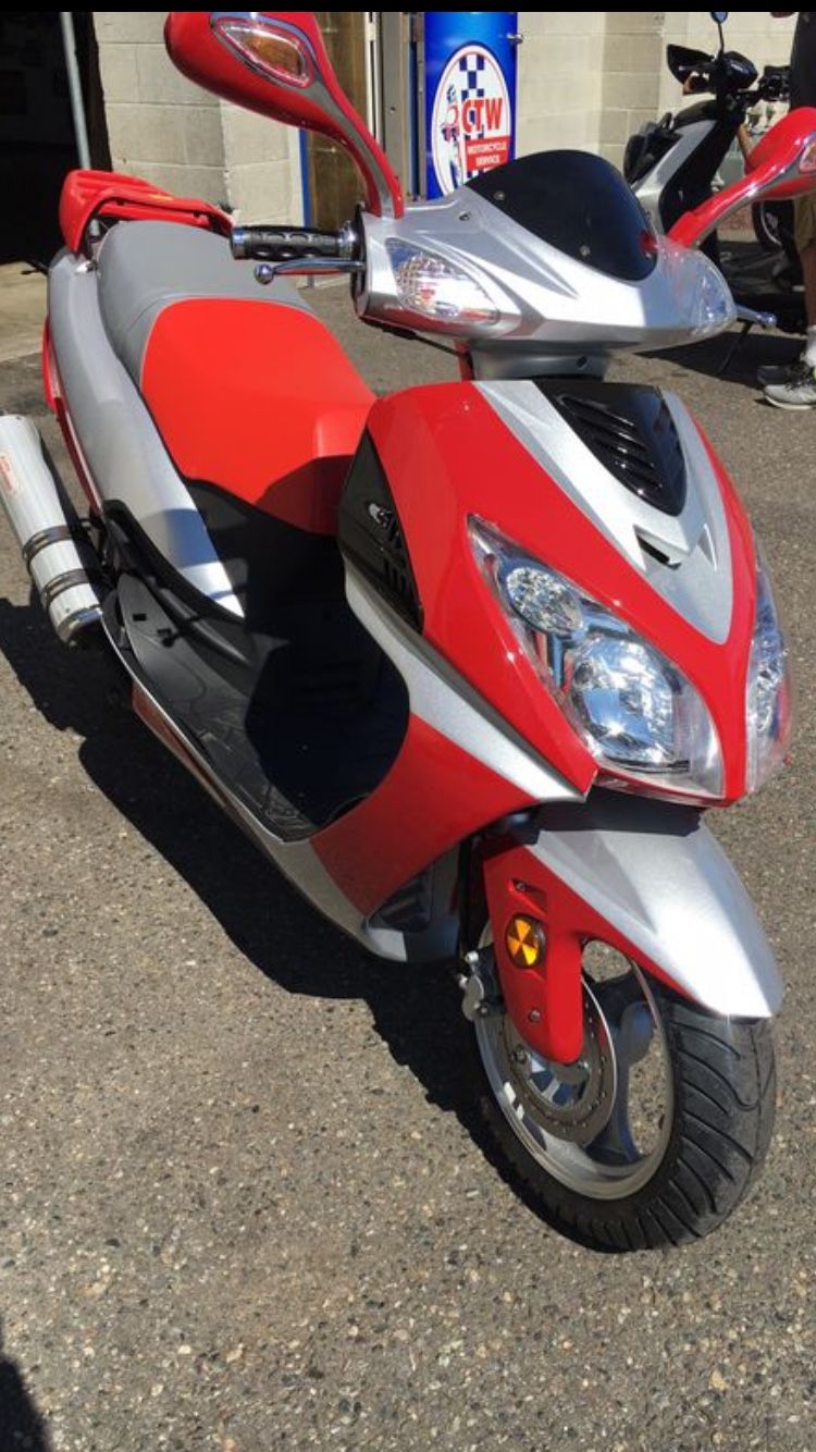 Brand new Znen Falcon 150 Scooter 60 mph 80 mpg for Sale in Tacoma, WA ...