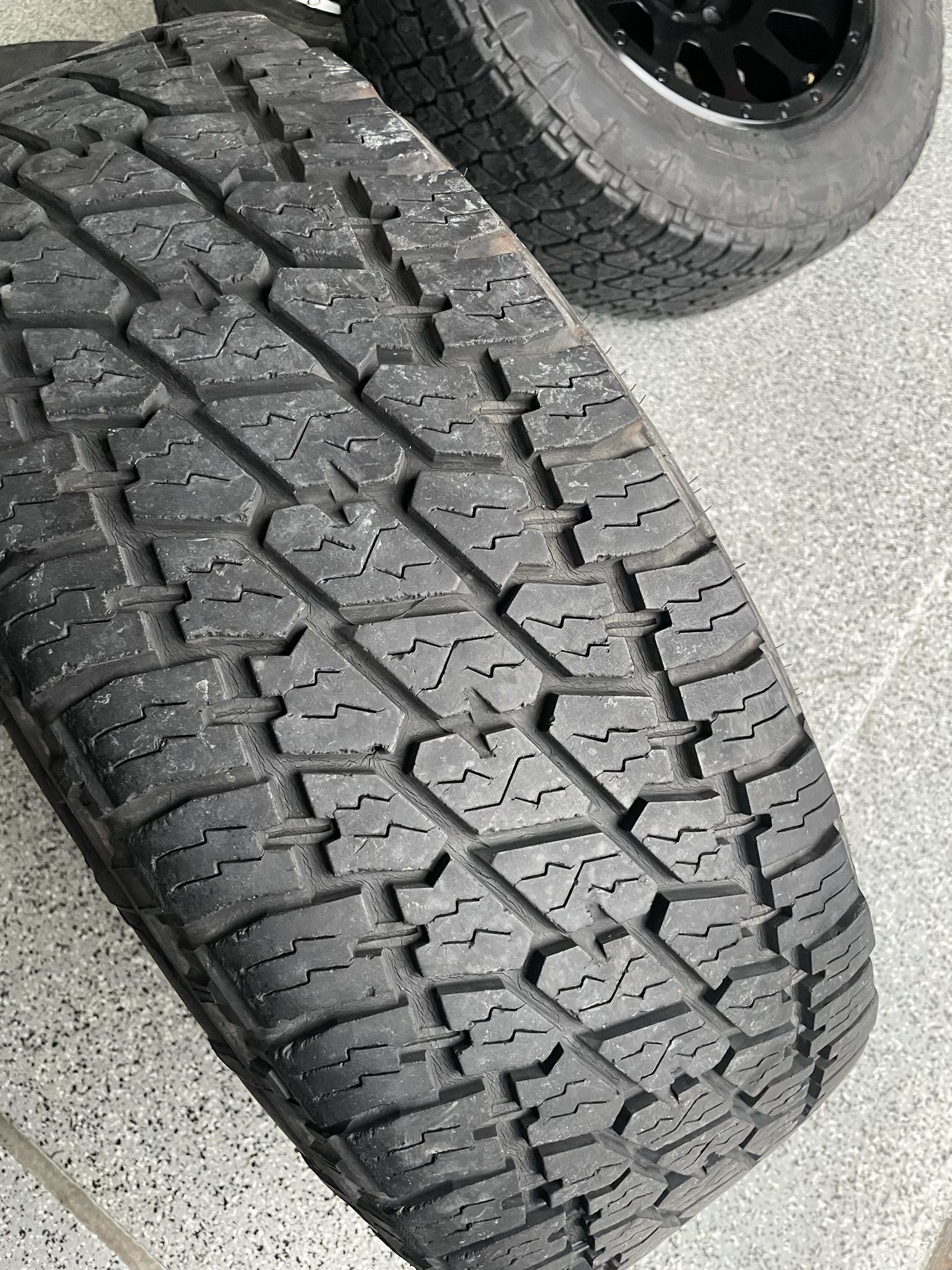 20x9 Fuel Vector D579 8x6.5 Wheels With 295/65/20 Nitto Terra Grappler ...