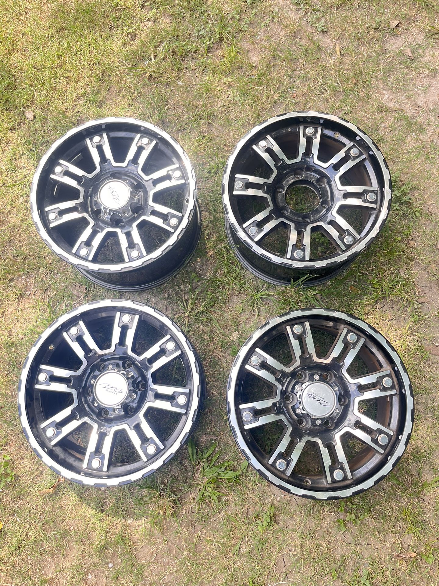 17 Inch Rims 6 Lugs for Sale in Houston, TX - OfferUp