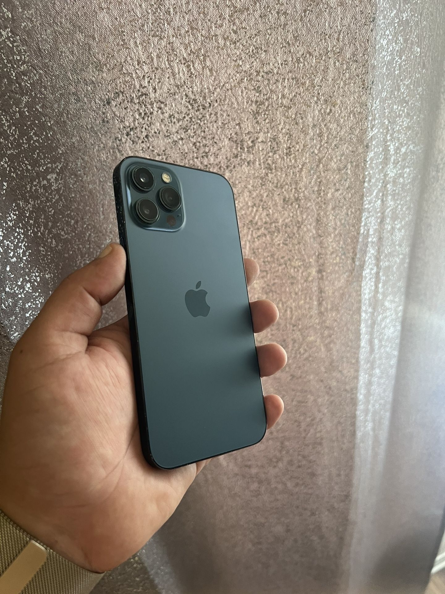 iPhone 12 Pro Max 128 Gb Unlocked for Sale in Anaheim, CA - OfferUp