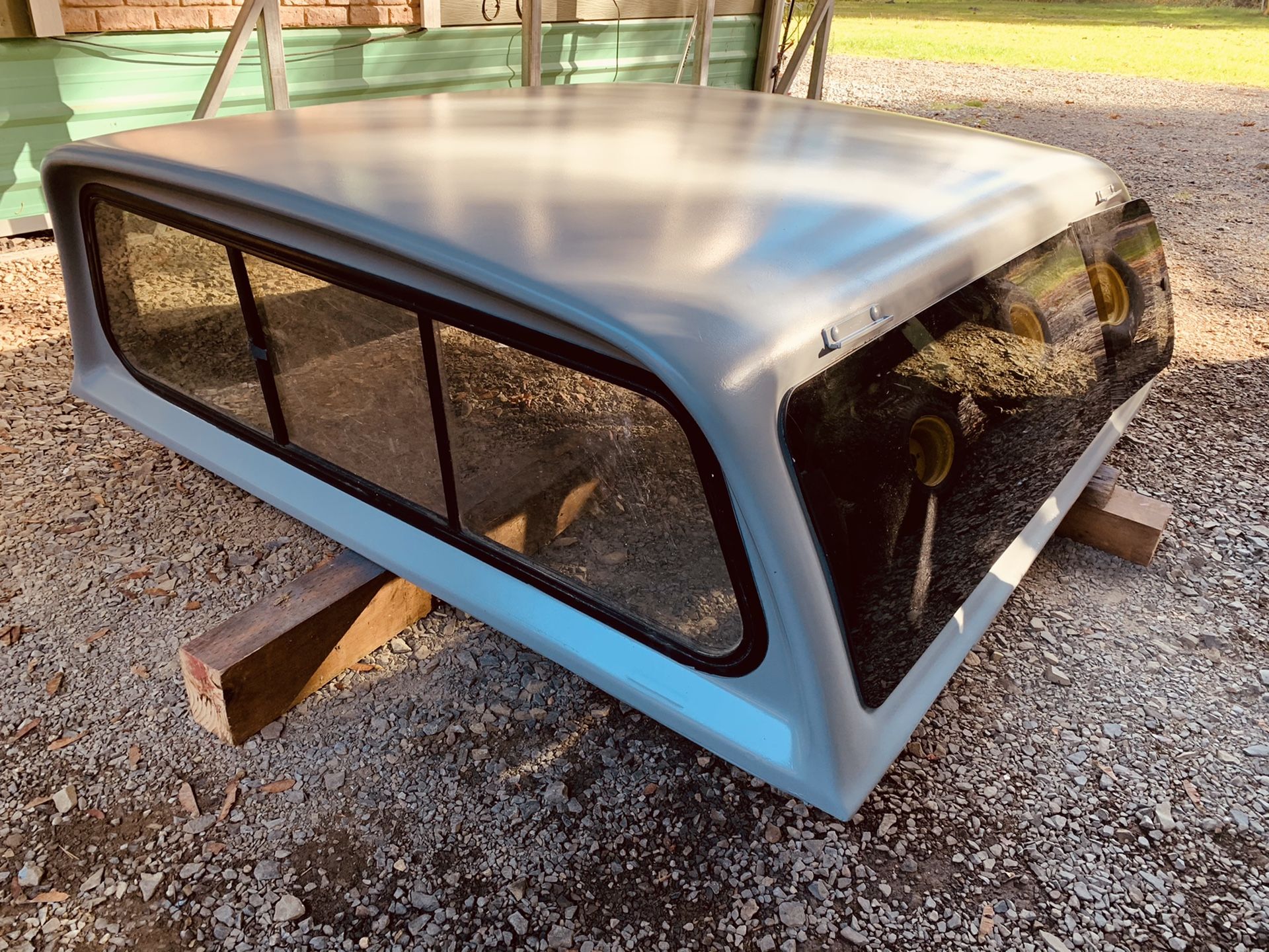 Toyota Tundra Canopy. for Sale in Duvall, WA - OfferUp