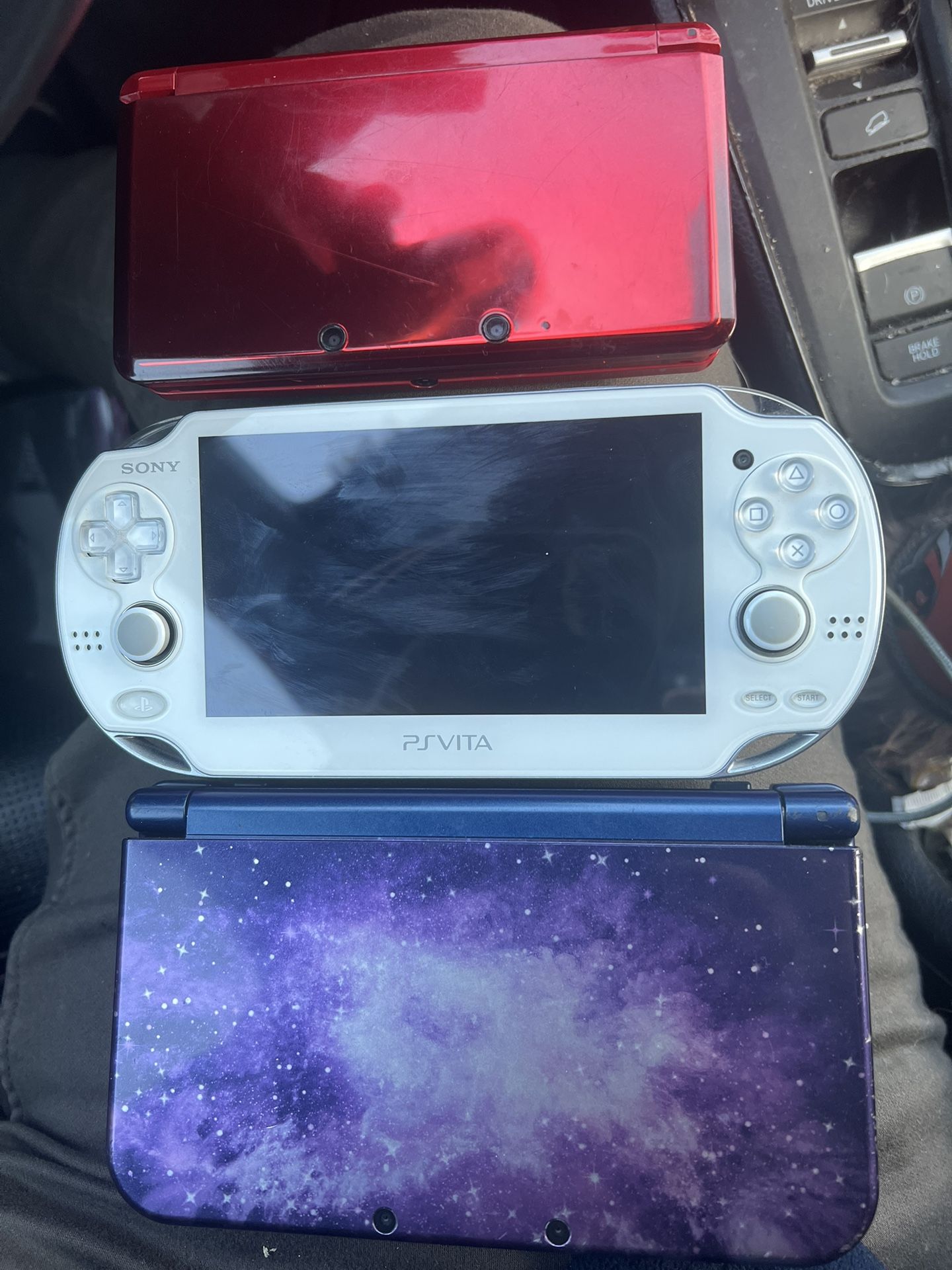 Awesome Handheld Bundle ( PlayStation Vita OLED, Red 3DS, Galaxy New ...