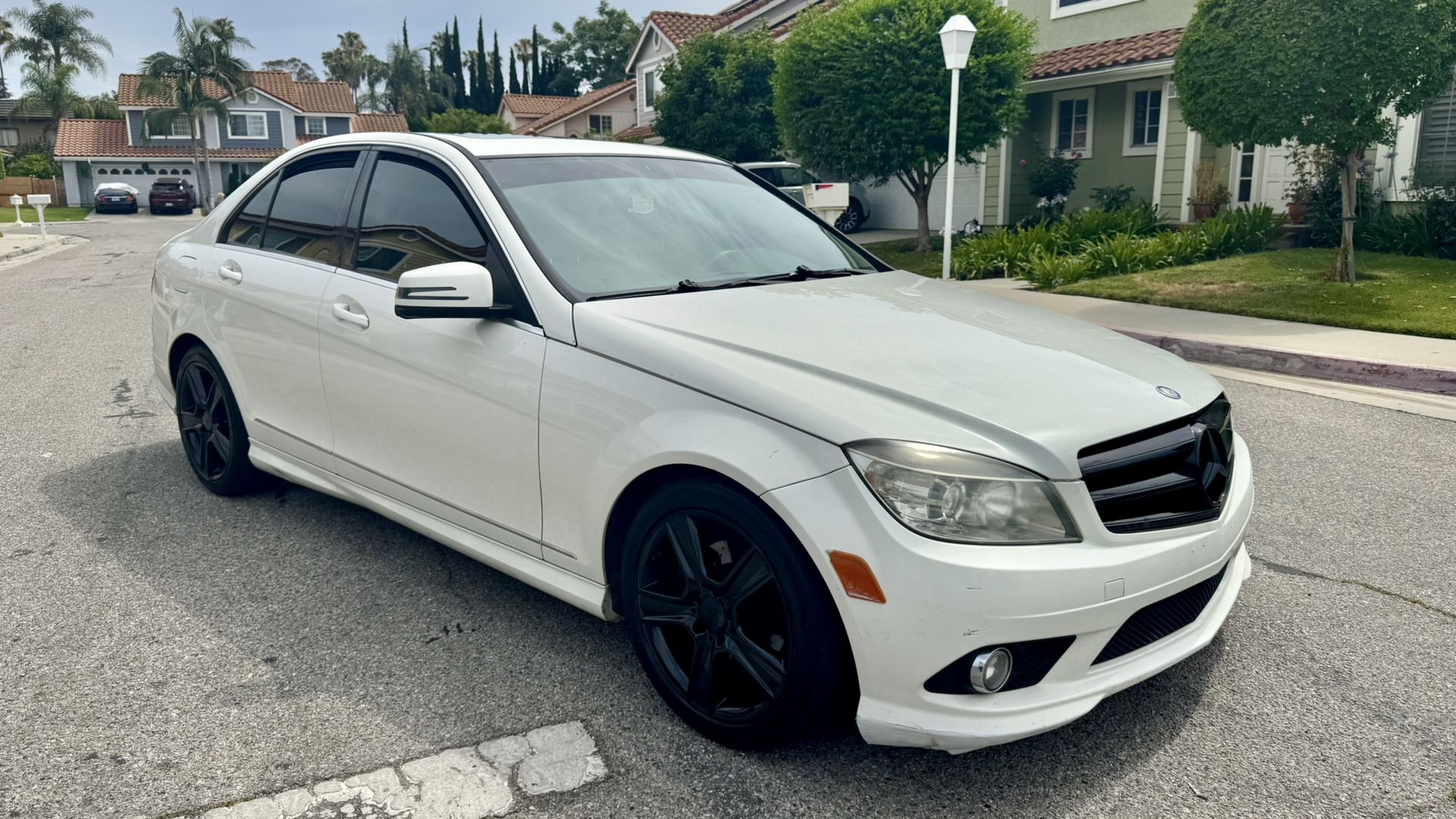 2011 Mercedes BENZ C300 for Sale in Los Angeles, CA - OfferUp