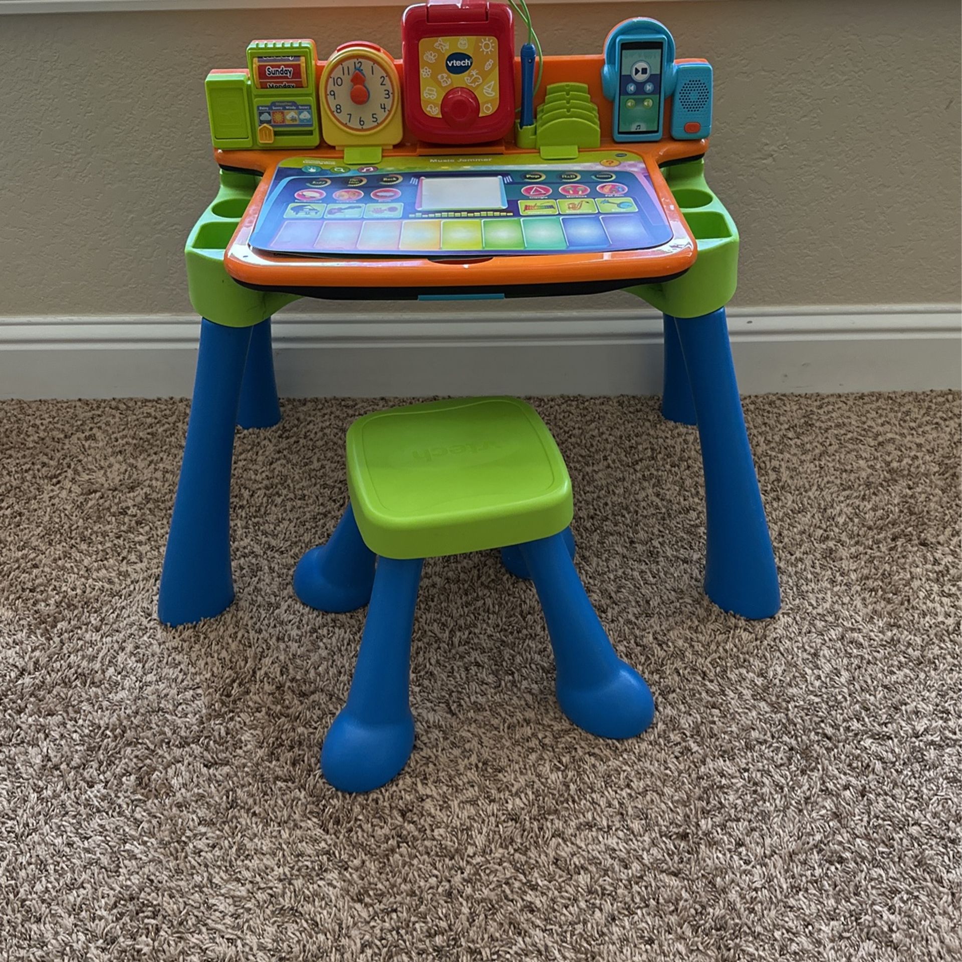 VTech Interactive Desk for Sale in Sacramento, CA - OfferUp