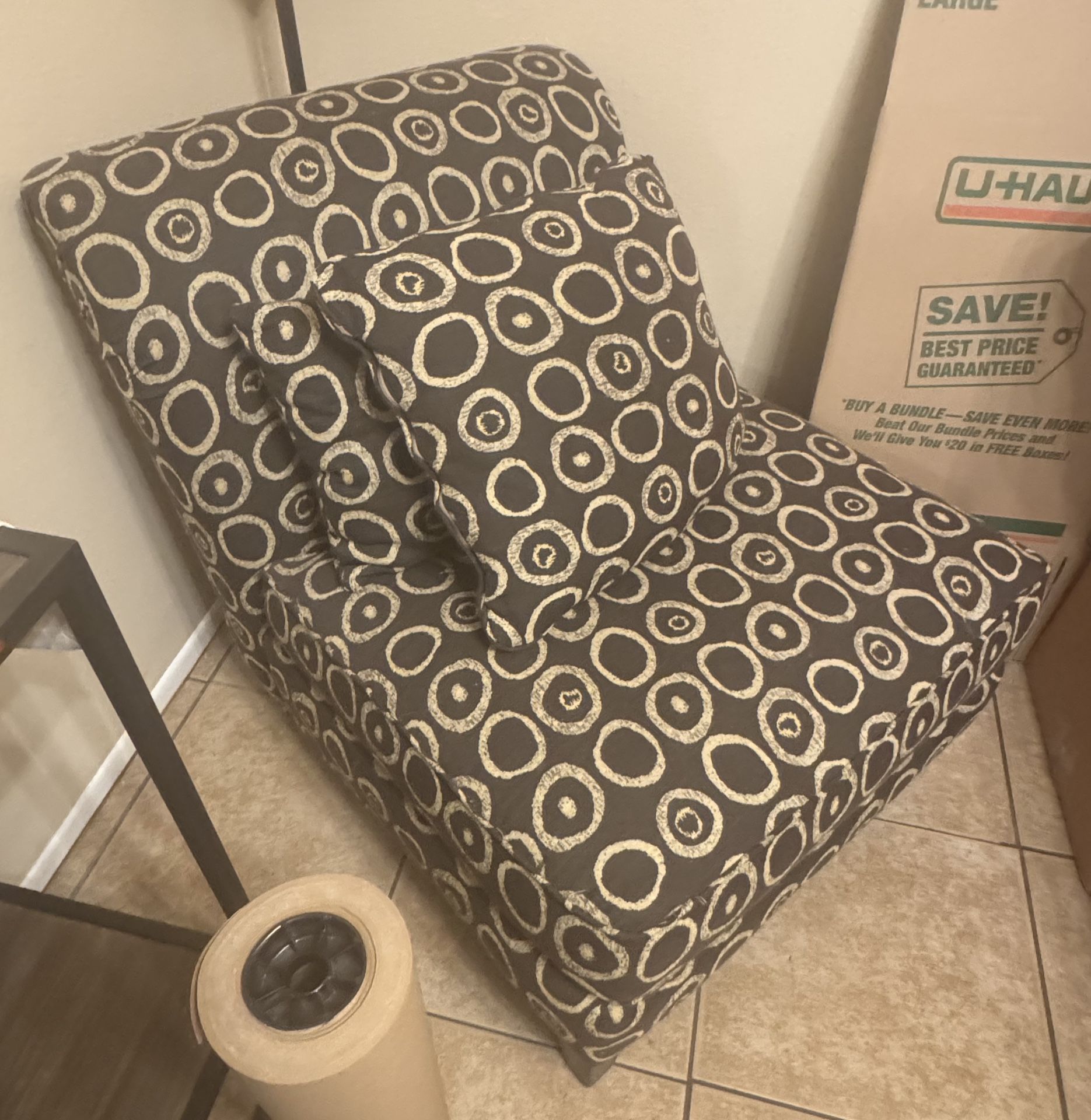 Chair for Sale in Rancho Cucamonga, CA - OfferUp